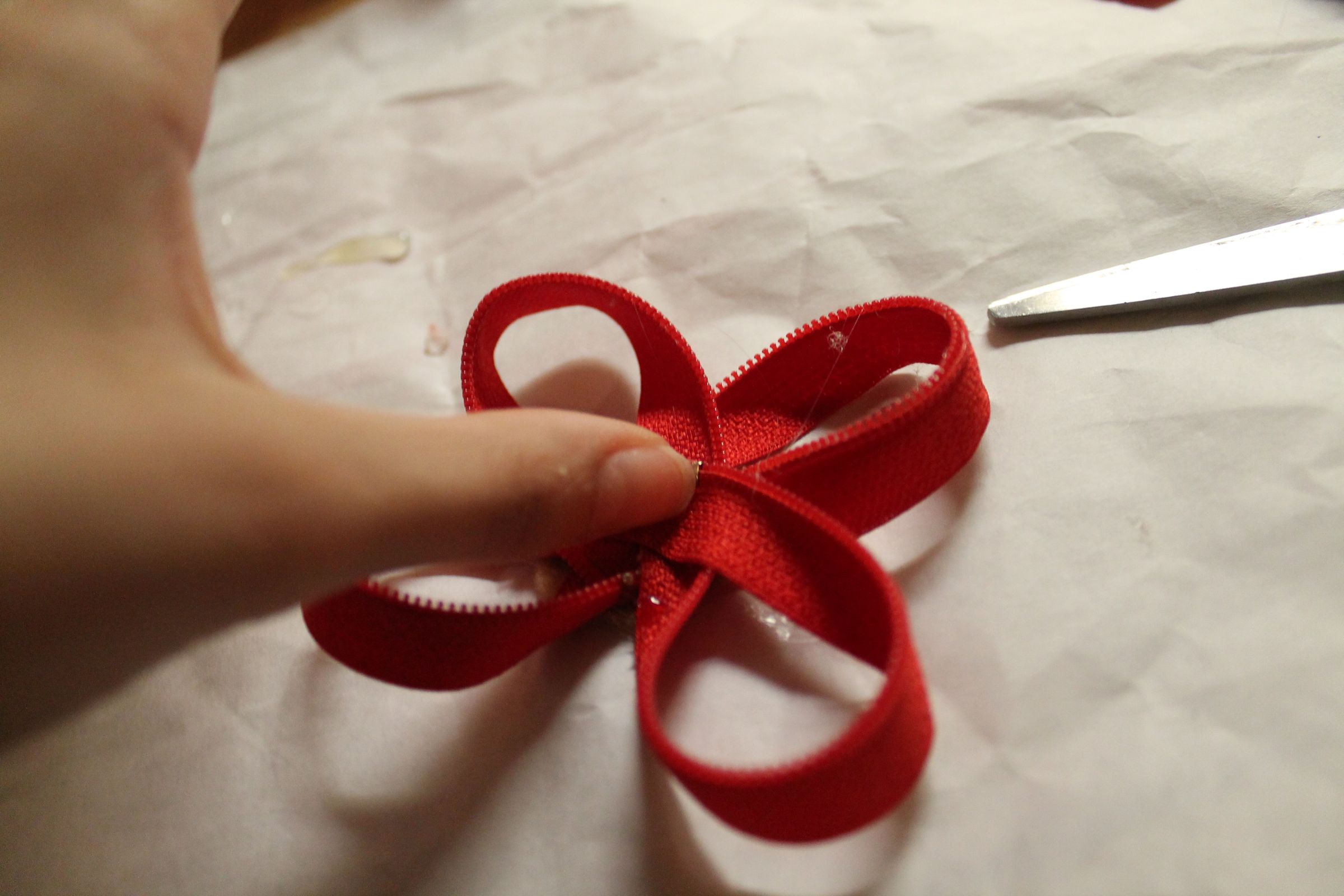 How to Make a Zipper Flower : 6 Steps - Instructables