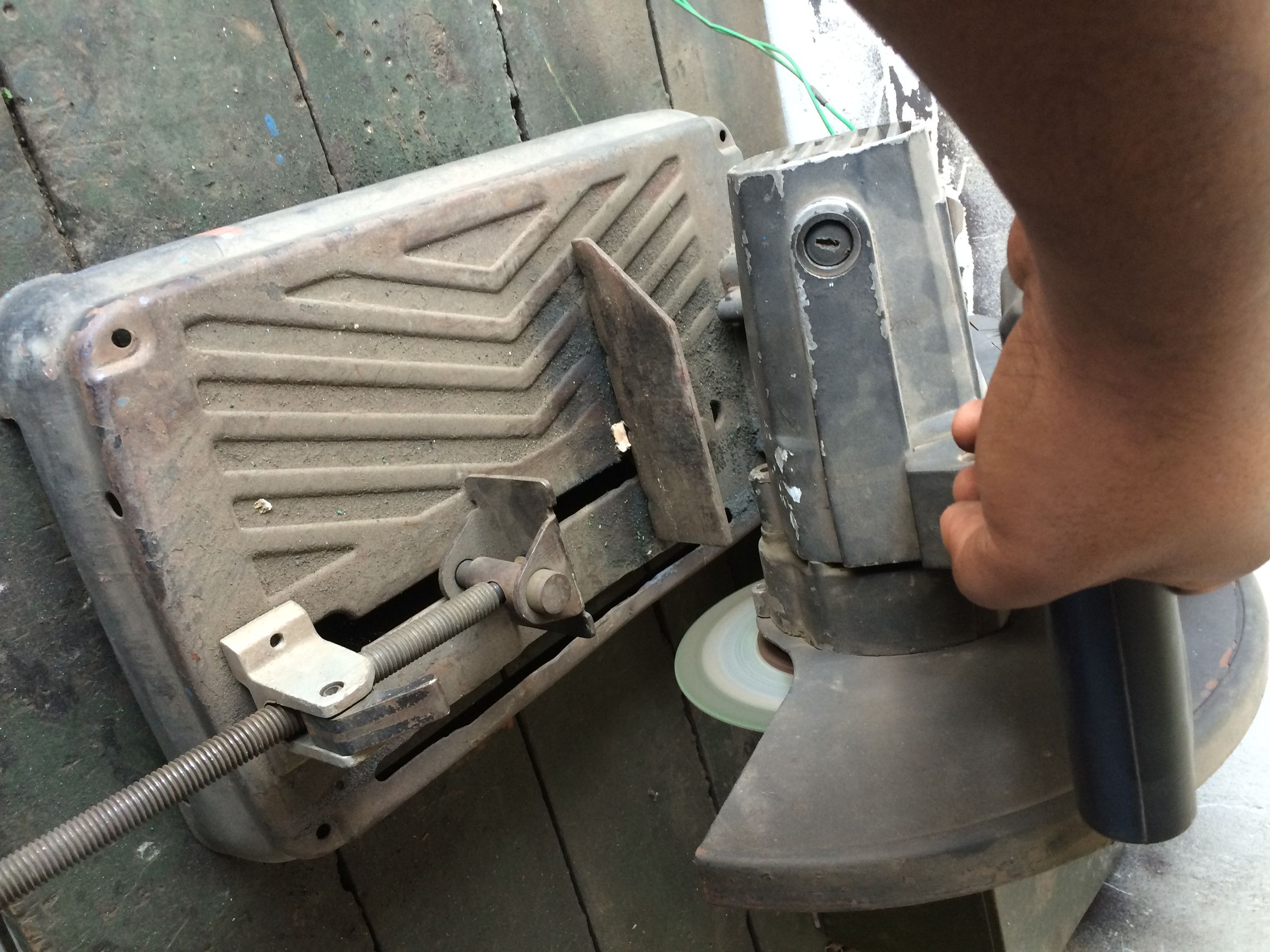 Tool Trolley From Scrap Metal : 7 Steps (with Pictures) - Instructables