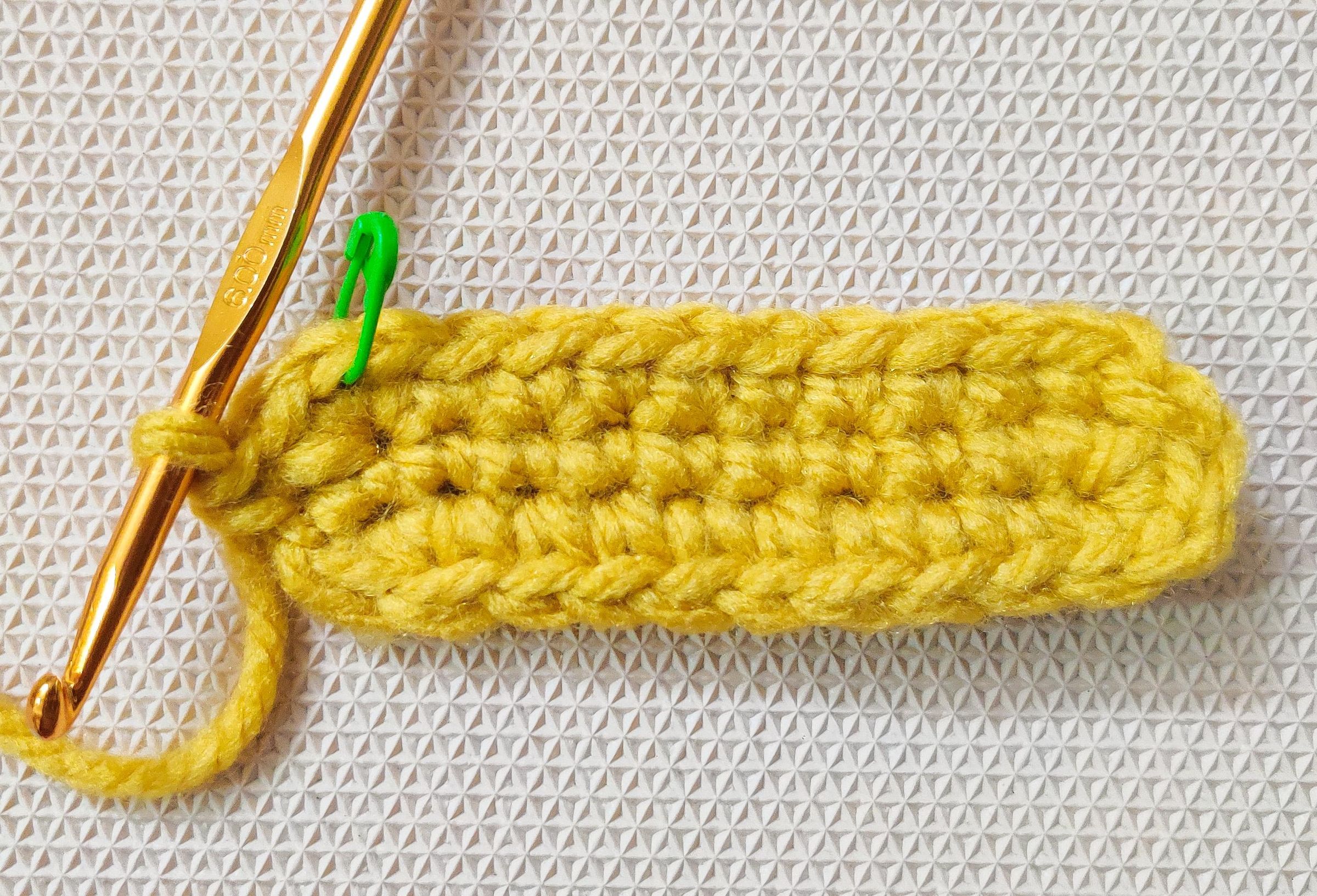 Crochet Rectangle Basket With Dividers Made in Rounds : 8 Steps (with ...