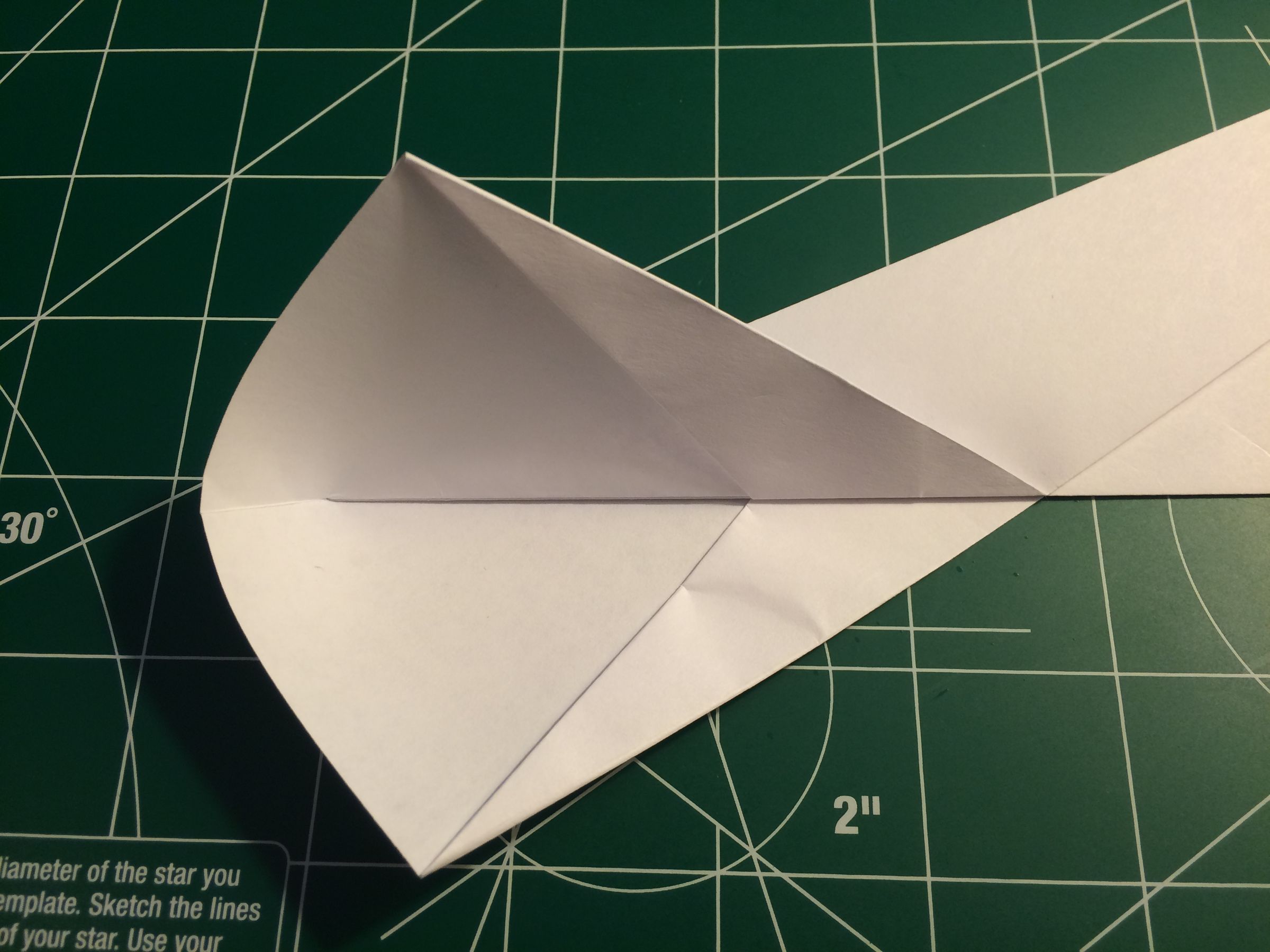 How to Make the Widow Paper Airplane : 8 Steps - Instructables
