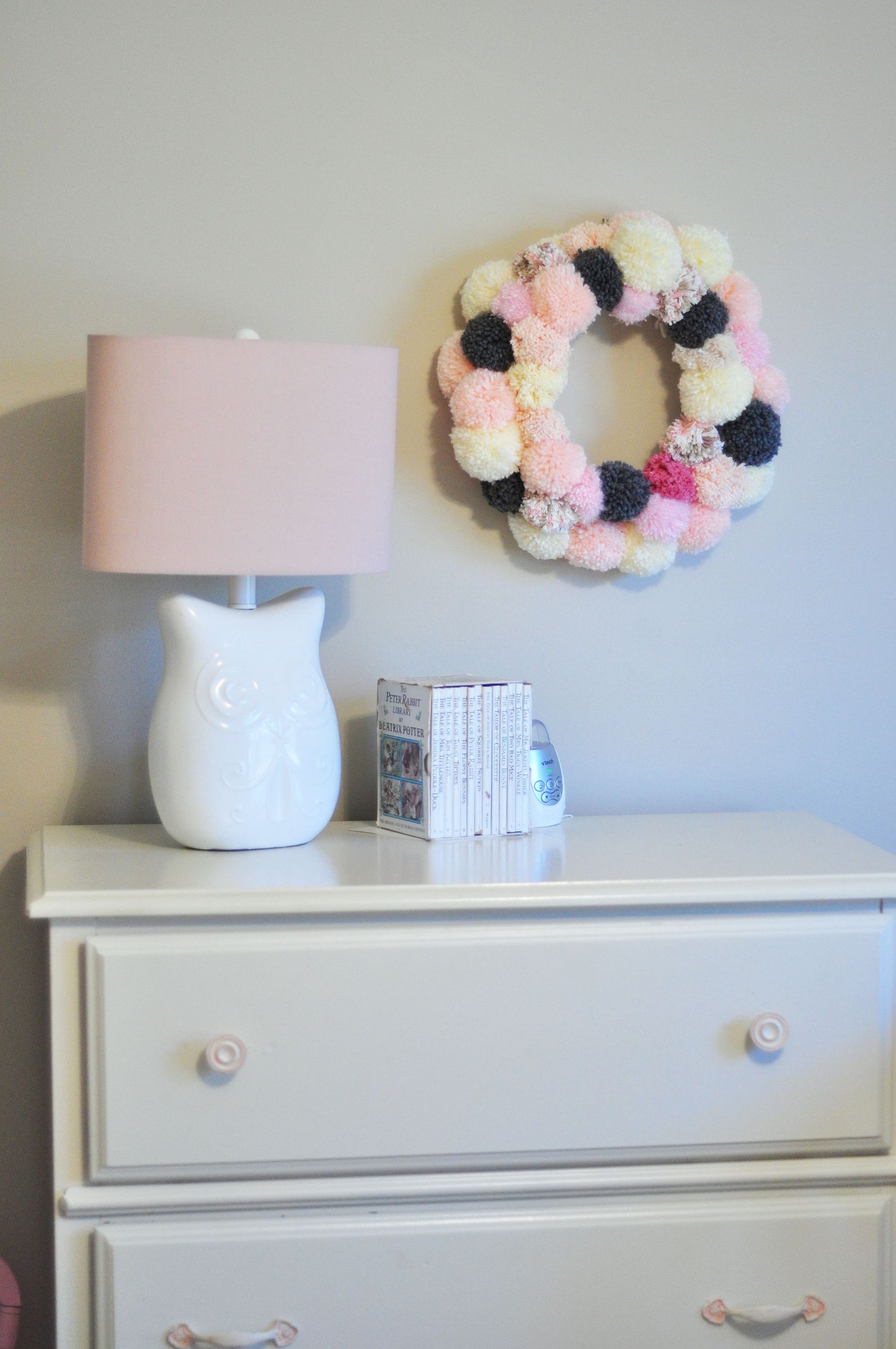 Warm Fuzzy Wreath (with Pictures) - Instructables