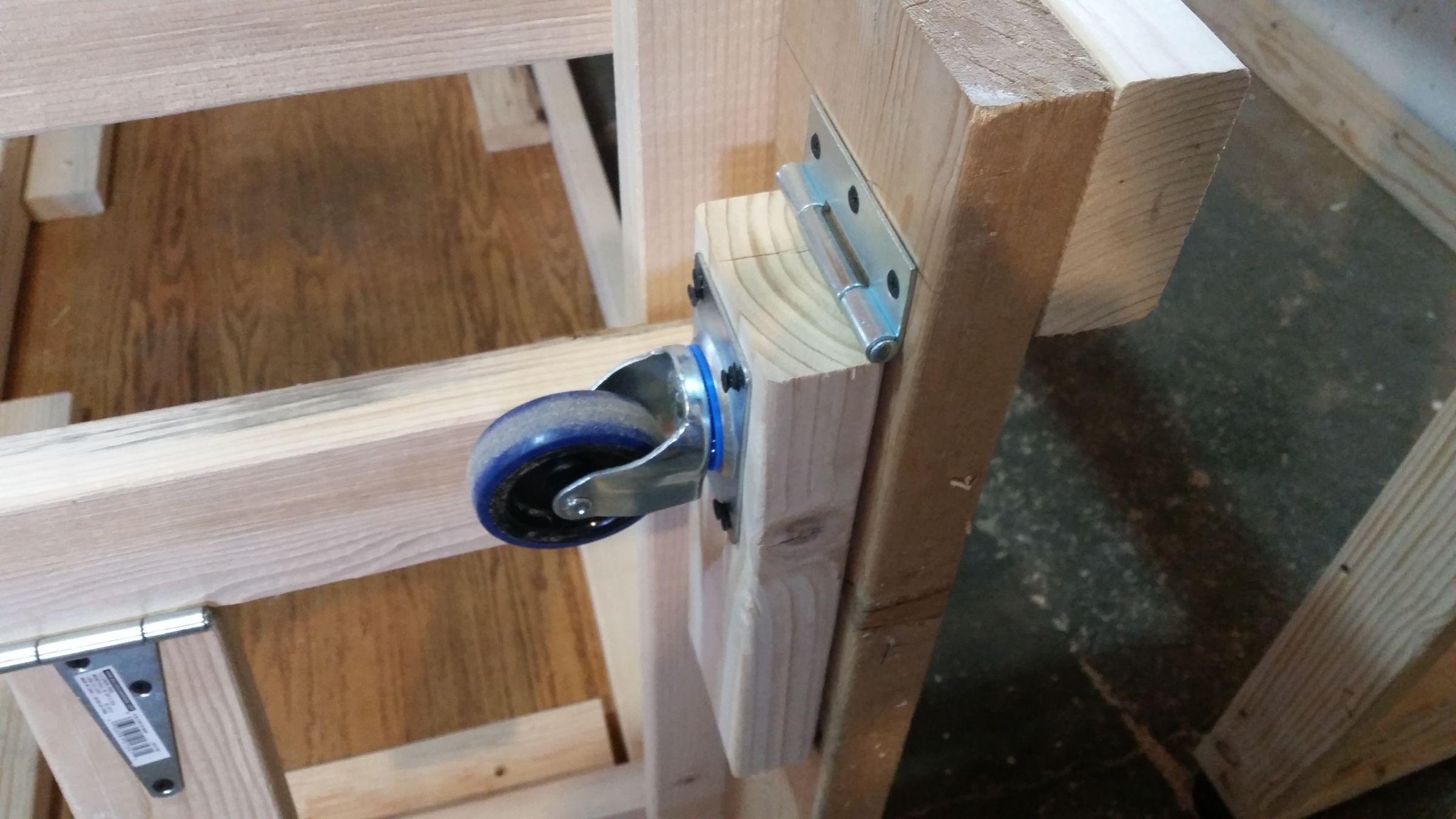 2x4 Work Bench With Nested Rolling Assembly Table : 10 Steps (with ...