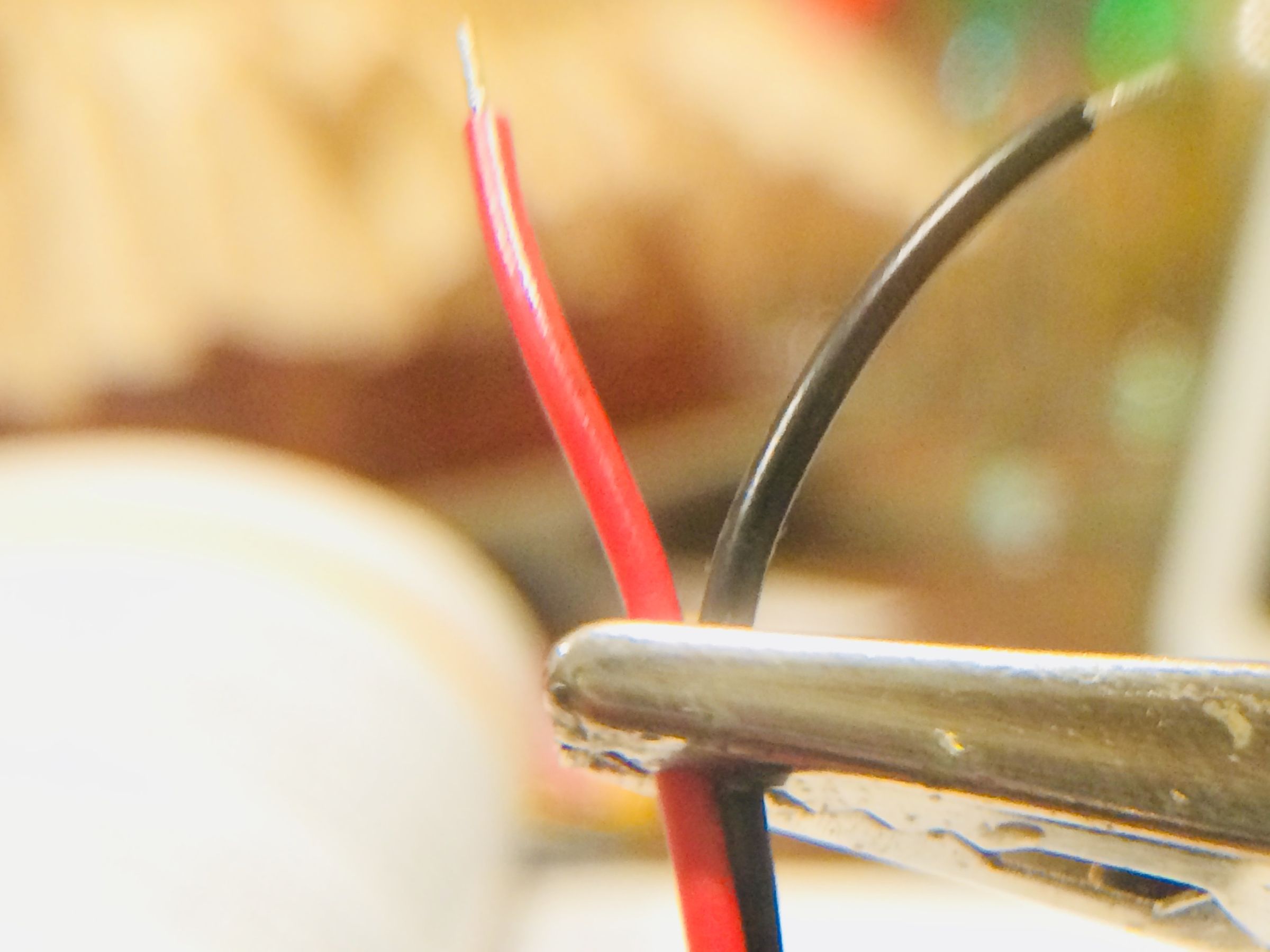 How to Deduce the Polarity of Common Electronics Components : 7 Steps ...