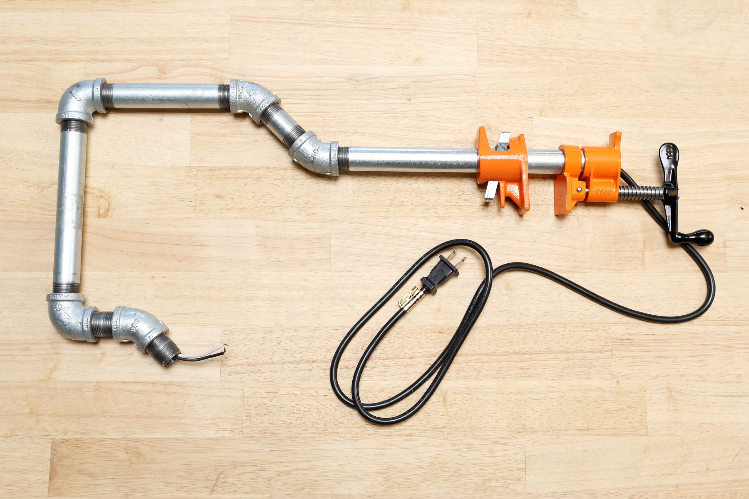 Desk Clamp Lamp : 10 Steps (with Pictures) - Instructables