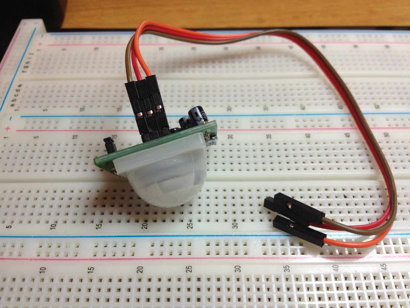 Motion Sensitive Lcd Real Time Clock Alarm Timer Updated Program 8 Steps Instructables