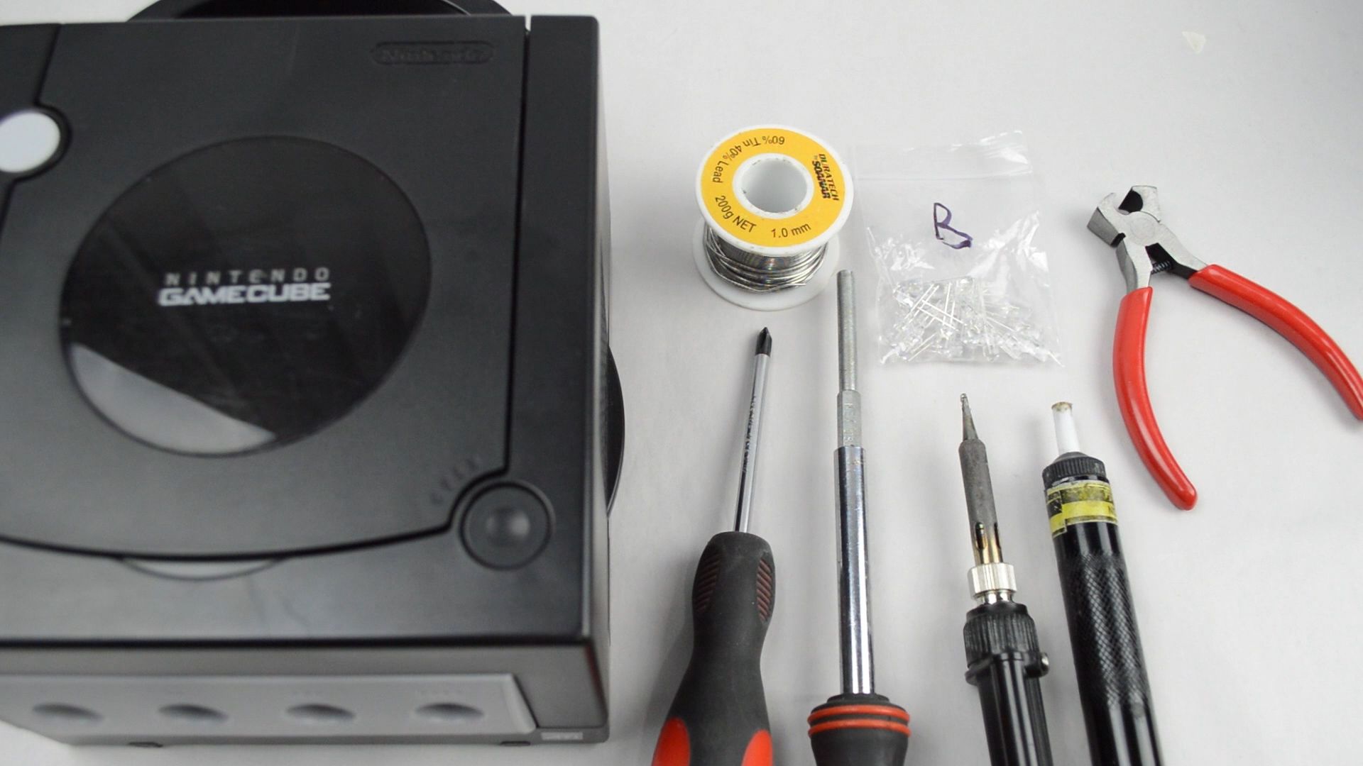 Mod Gamecube Power LED : 10 Steps (with Pictures) - Instructables