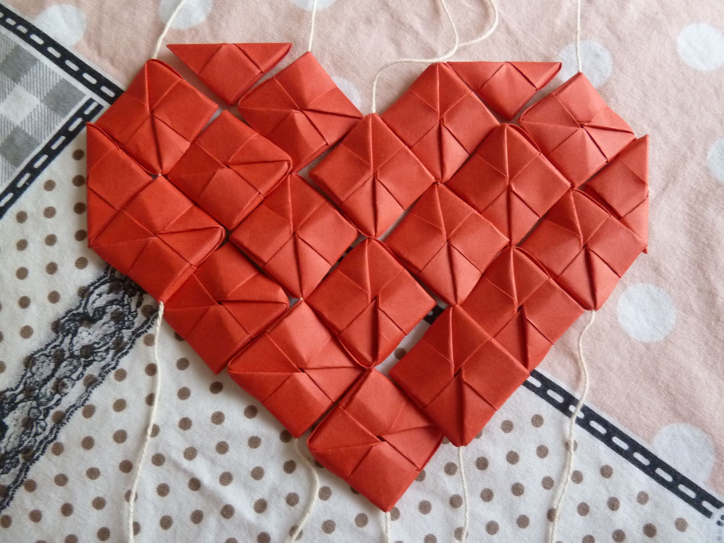 Paper Heart Decorations : 16 Steps (with Pictures) - Instructables