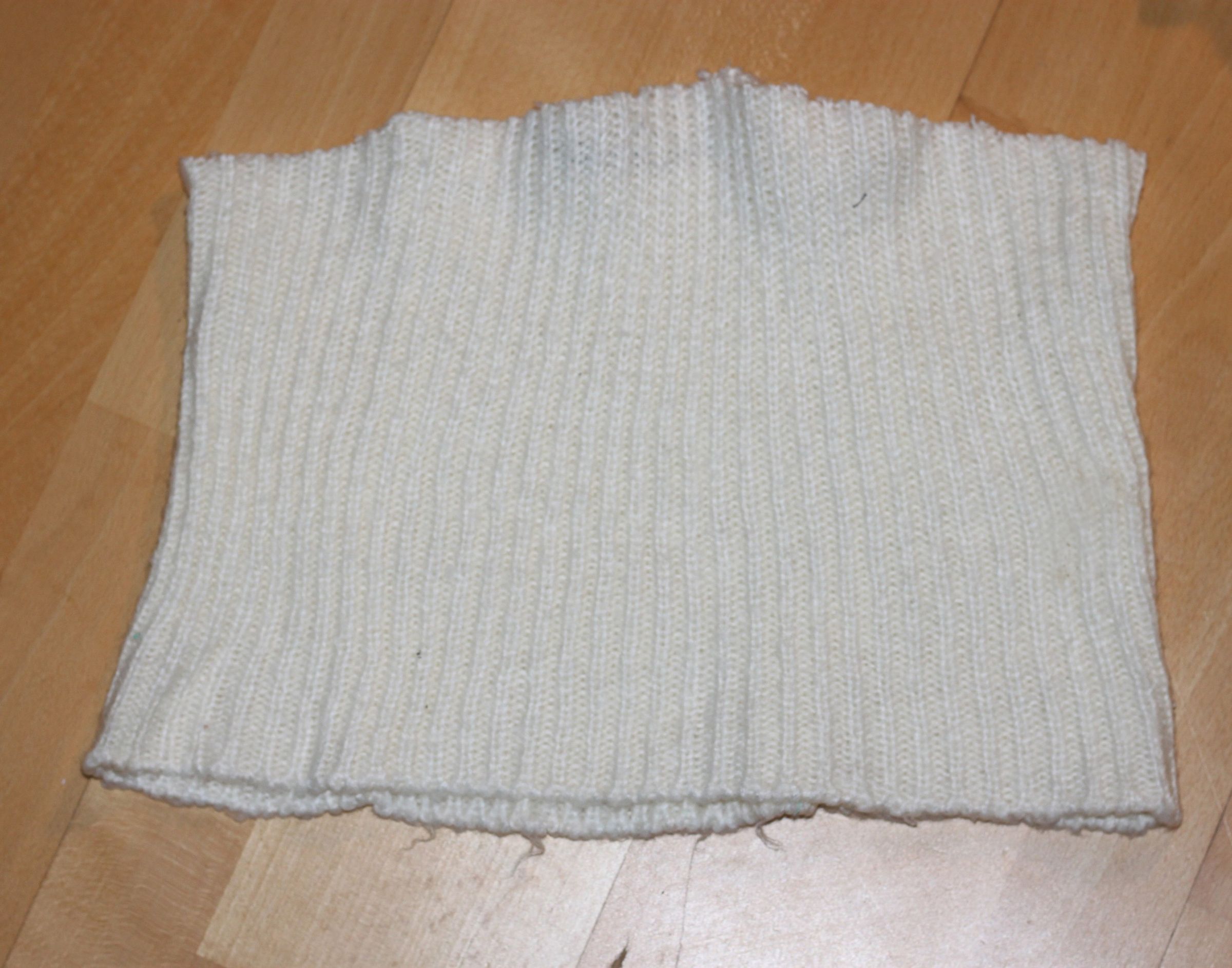 Winter Beanie From a Sweater : 4 Steps (with Pictures) - Instructables