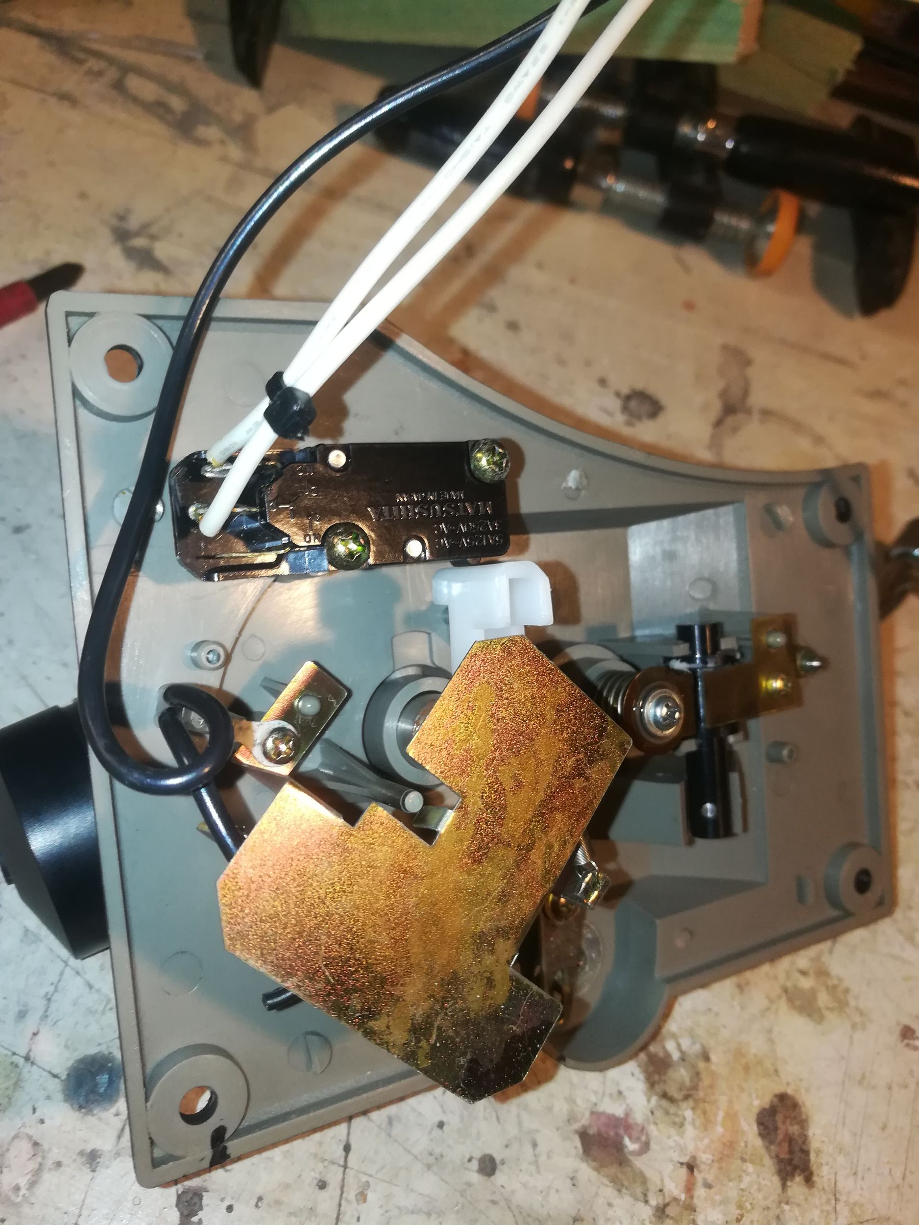 Restore an Old Record Player : 17 Steps (with Pictures) - Instructables