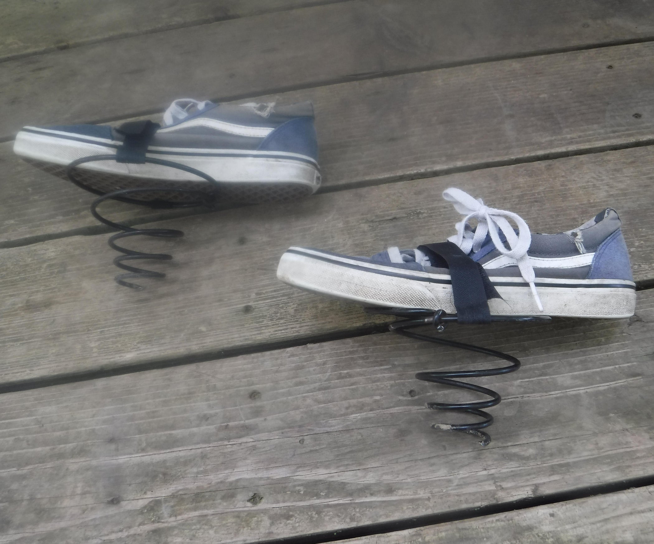 How To Attach Spring at Michelle Bishop blog