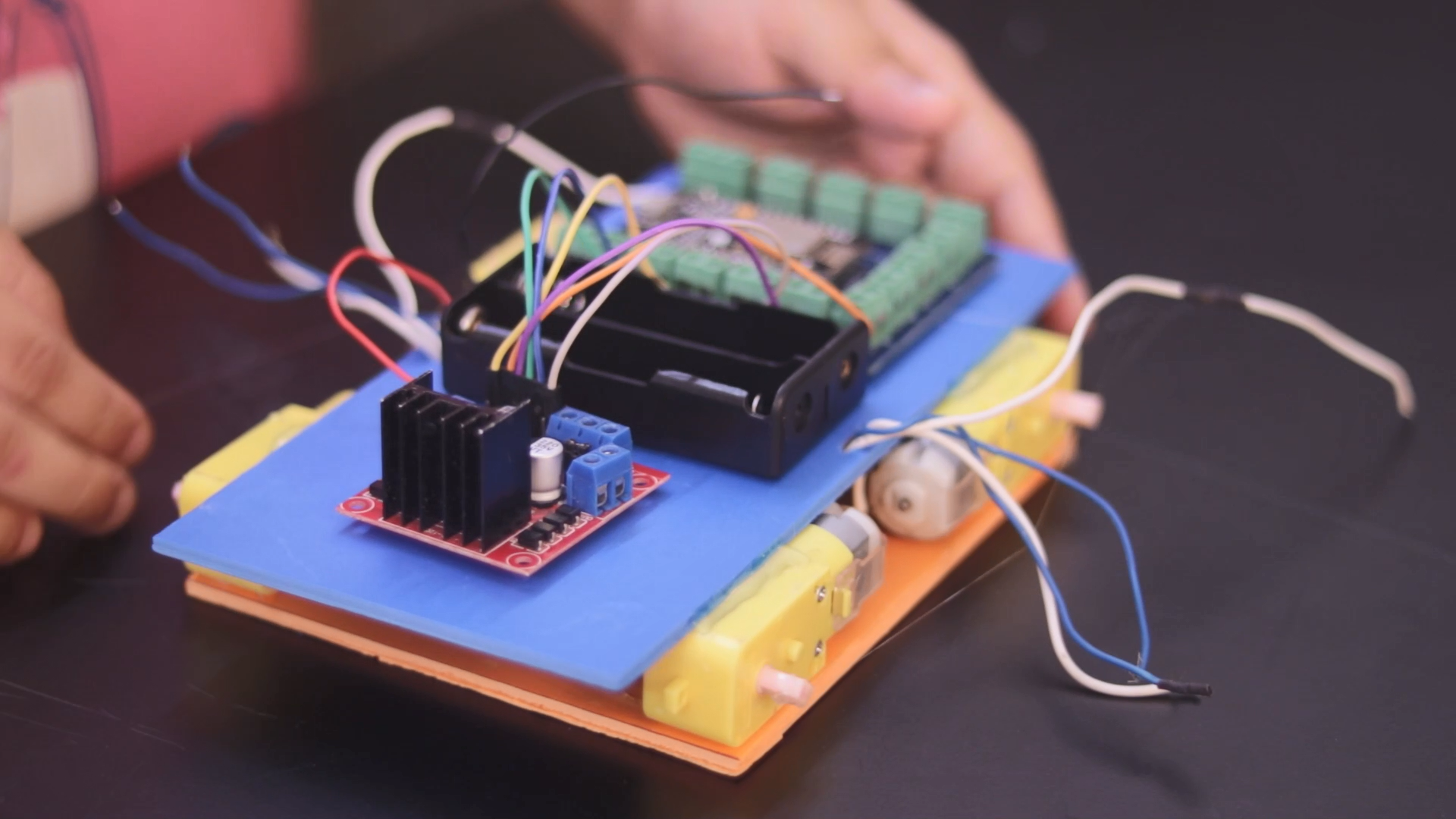 Wifi Controlled SUMO BOT : 8 Steps - Instructables