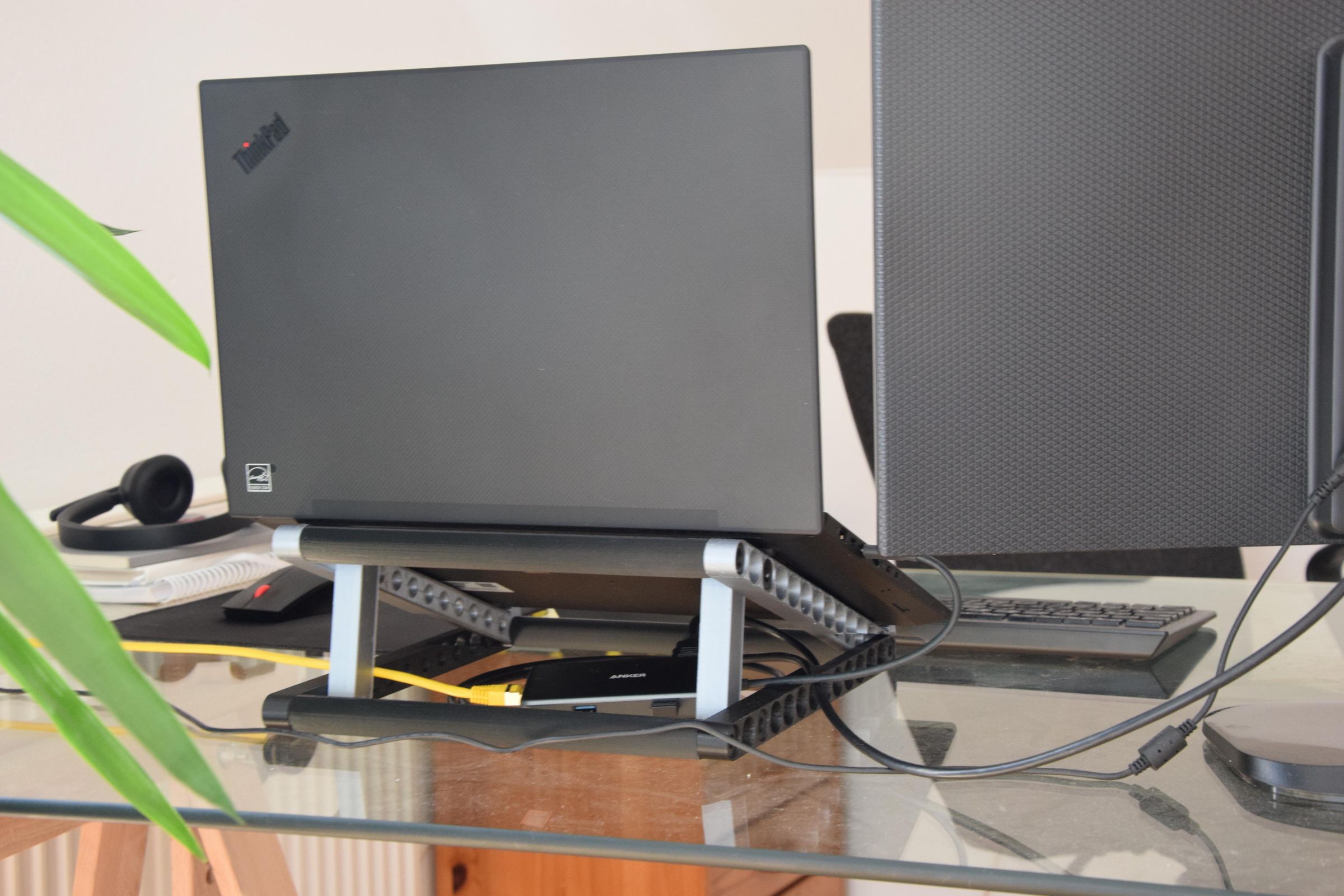 3D Printed Laptop Stand : 4 Steps - Instructables