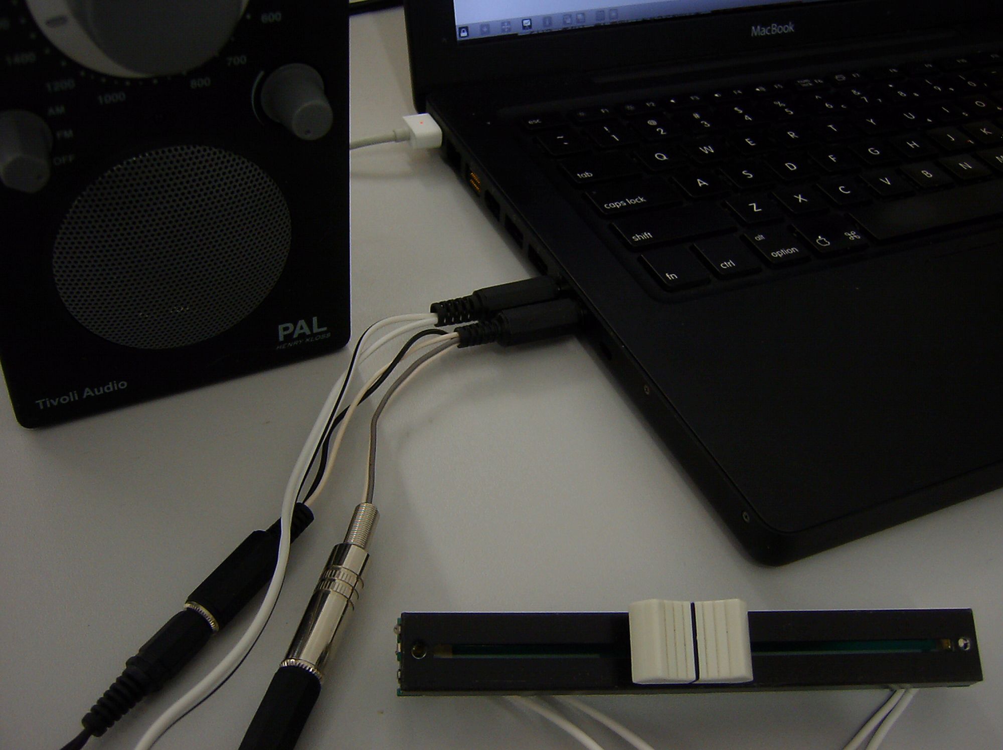 How to Connect a Fader With Audio Input and Output : 14 Steps ...