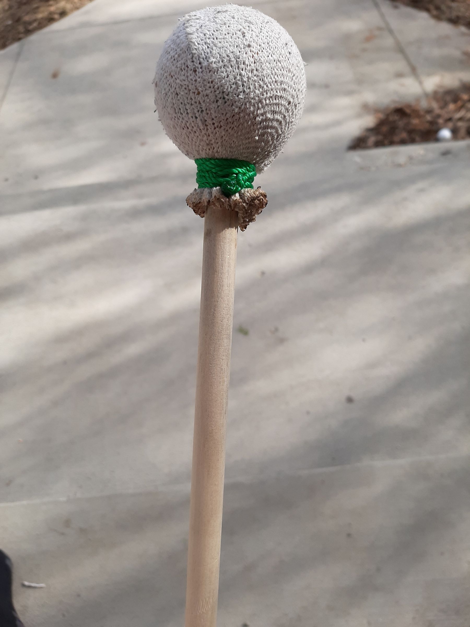 How to Make an Authentic Looking Painters Mahl Stick : 4 Steps (with ...