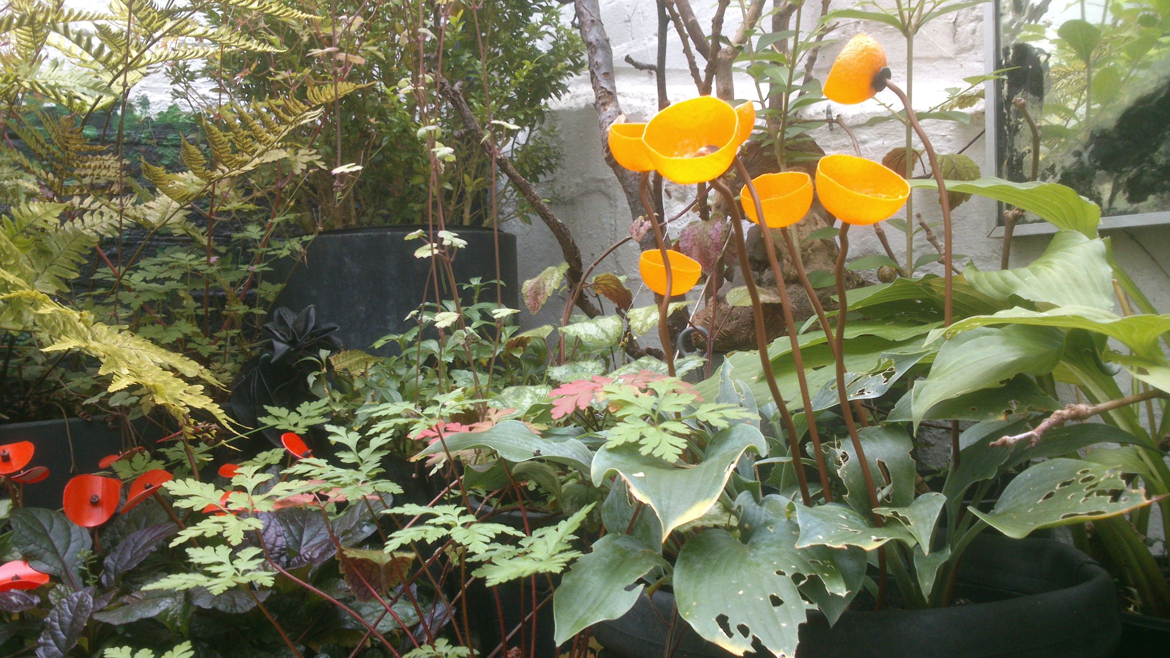 Ornamental Plastic Flowers : 5 Steps (with Pictures) - Instructables