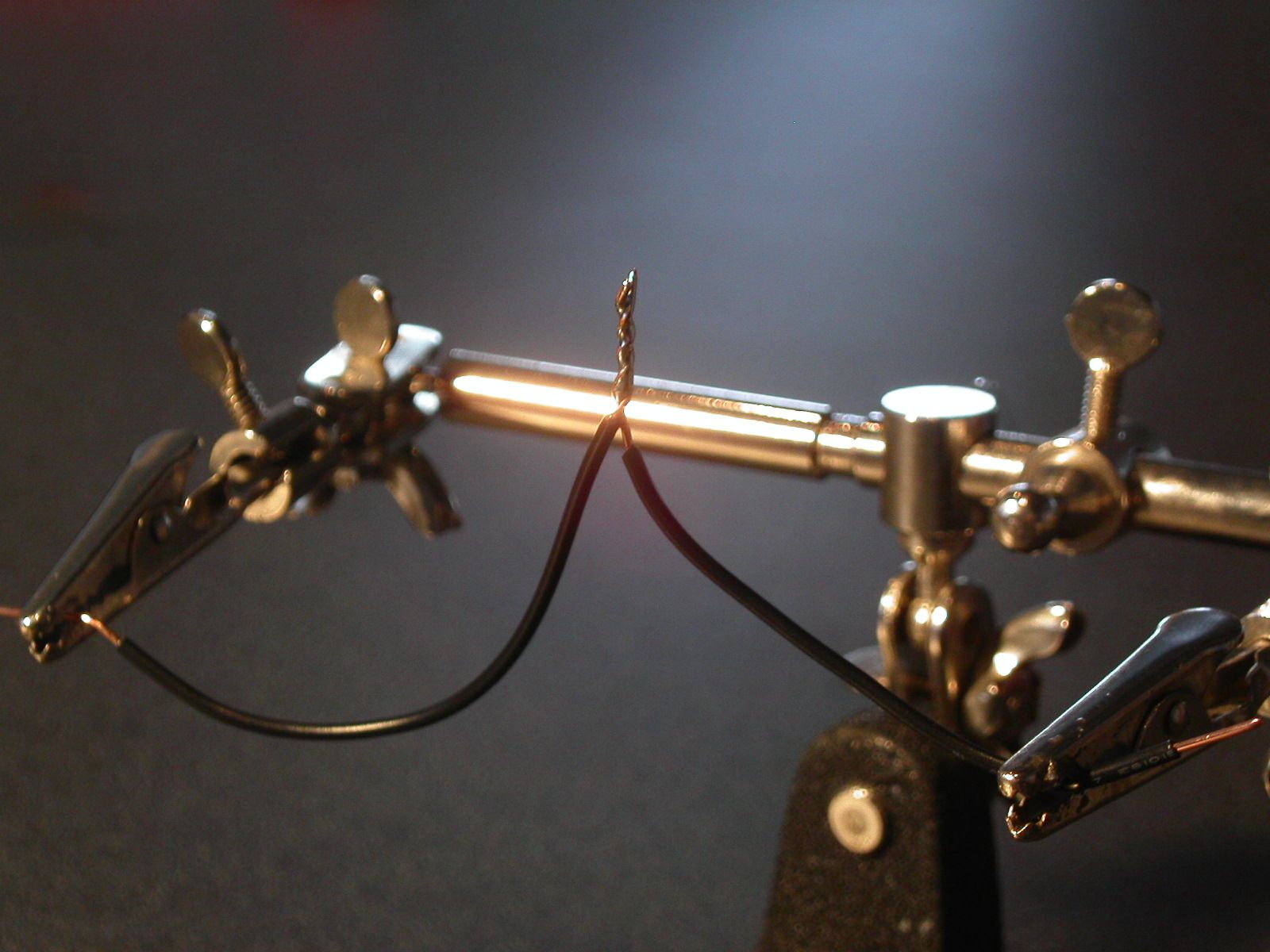 How to Solder : 8 Steps (with Pictures) - Instructables