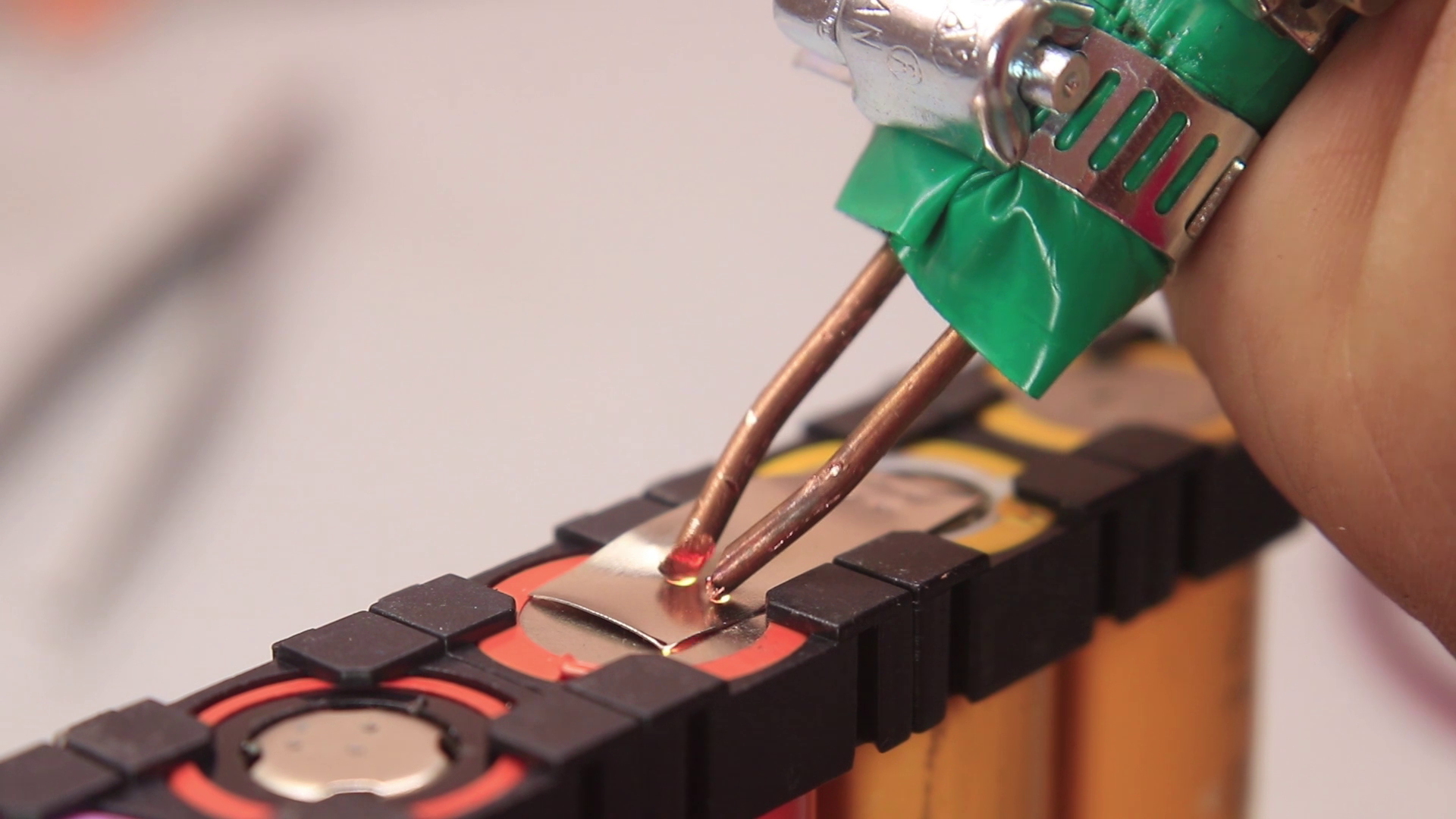 How to Make a 18650 Li-ion Battery Pack! : 7 Steps (with Pictures ...