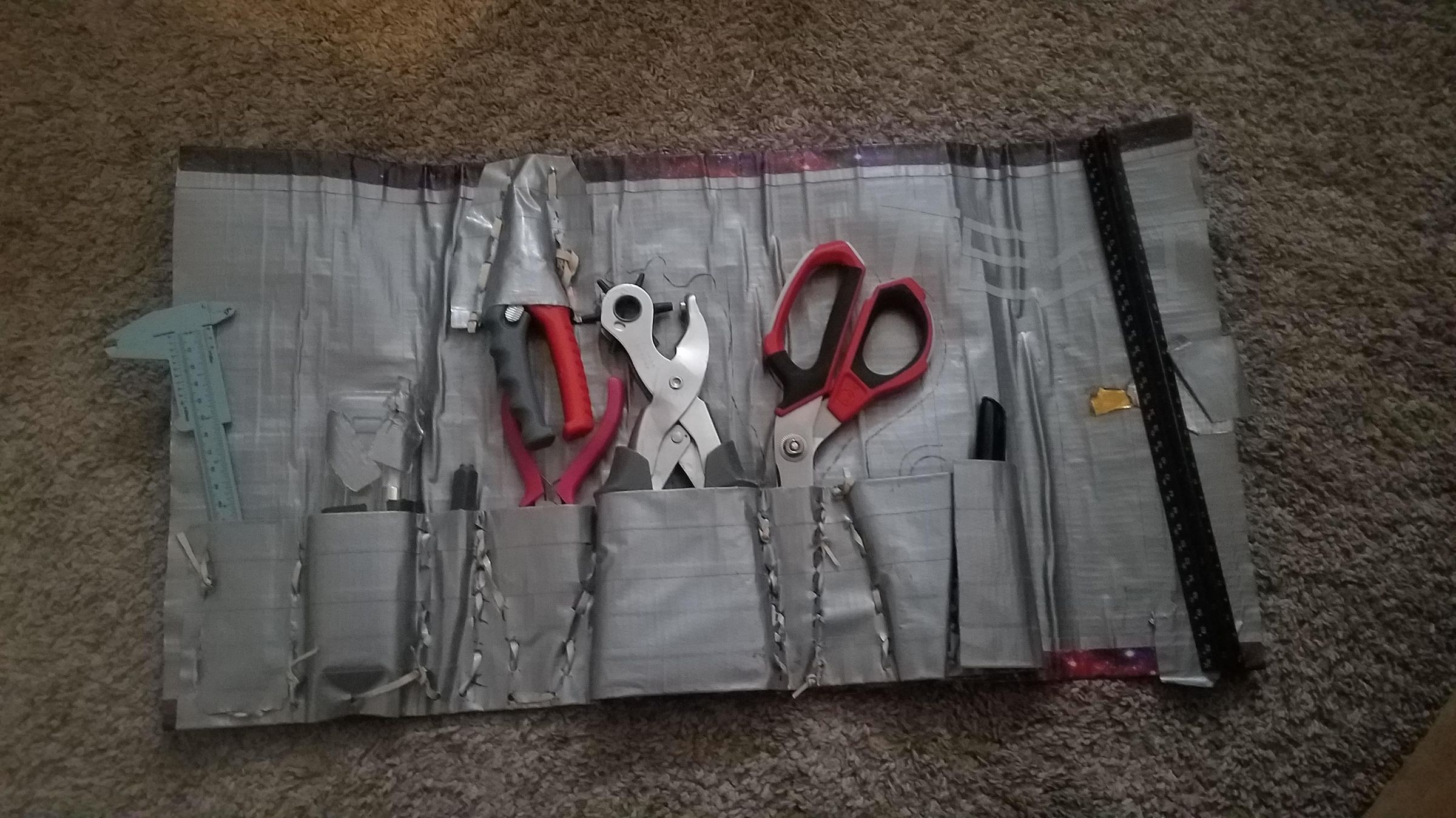 Duct Tape Tool Roll : 6 Steps (with Pictures) - Instructables