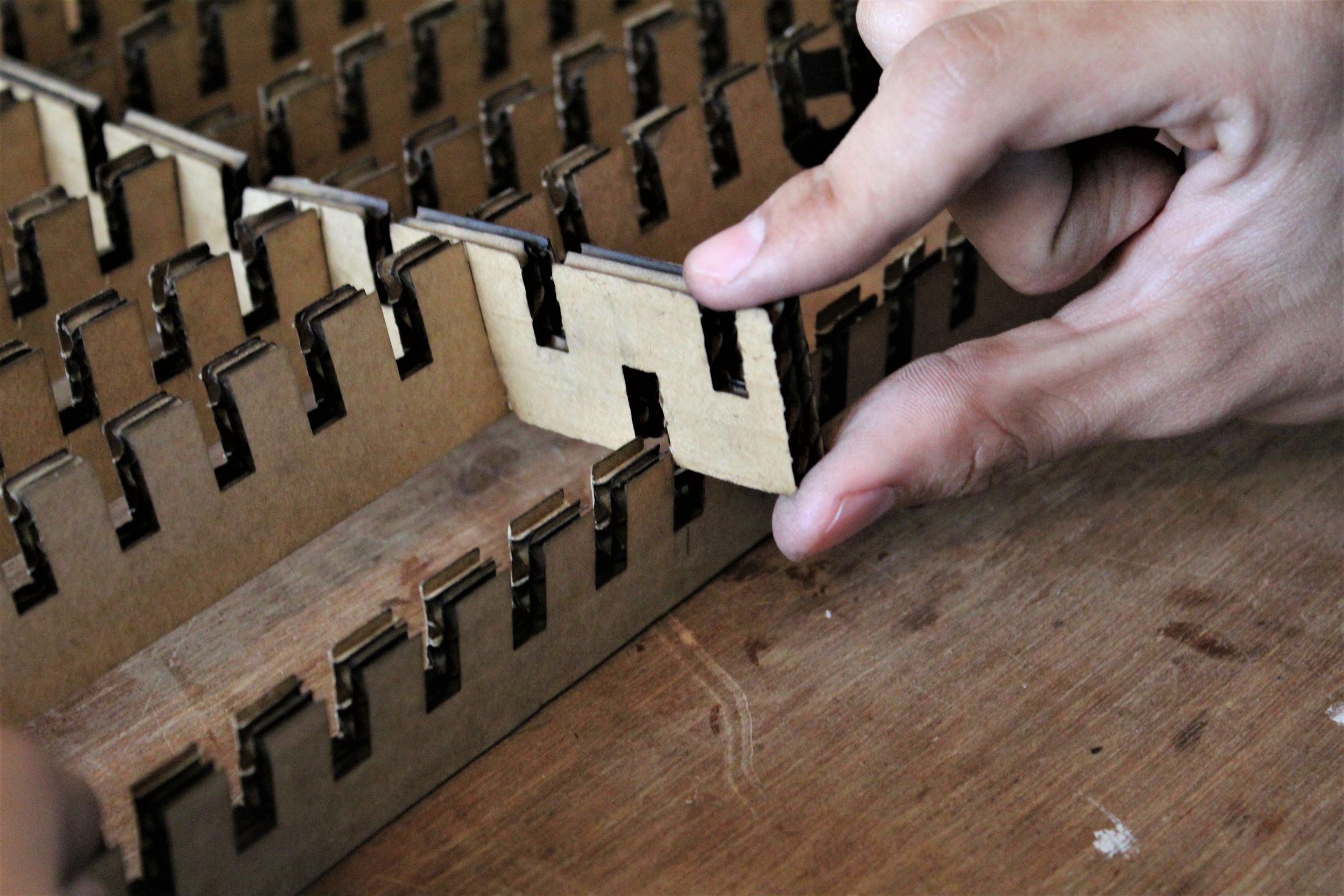 Quarter Iso-grid Cardboard Longboard : 15 Steps (with Pictures ...