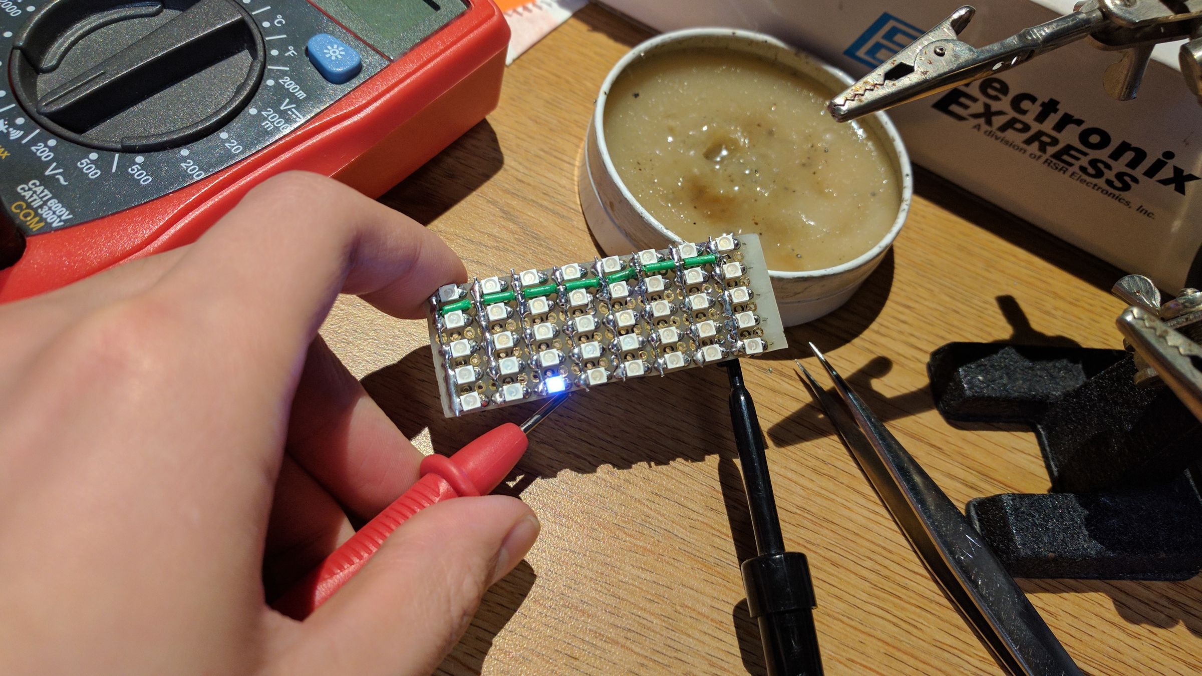 LED Audio Waveform Display (100% Code Free!!1) : 10 Steps (with ...