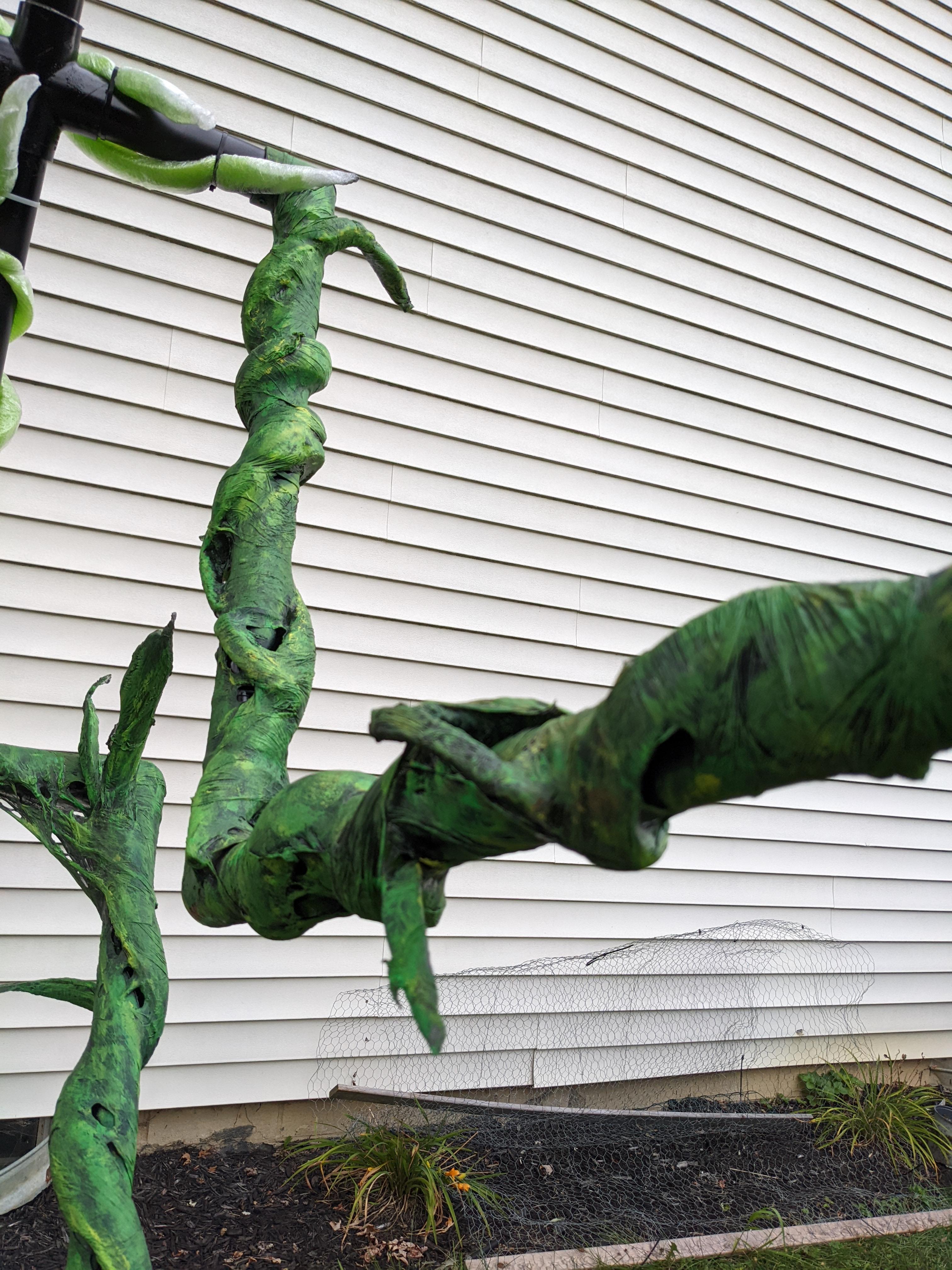 DIY 12ft Grimacing Pumpkin Monster Halloween Prop /Decoration : 5 Steps ...