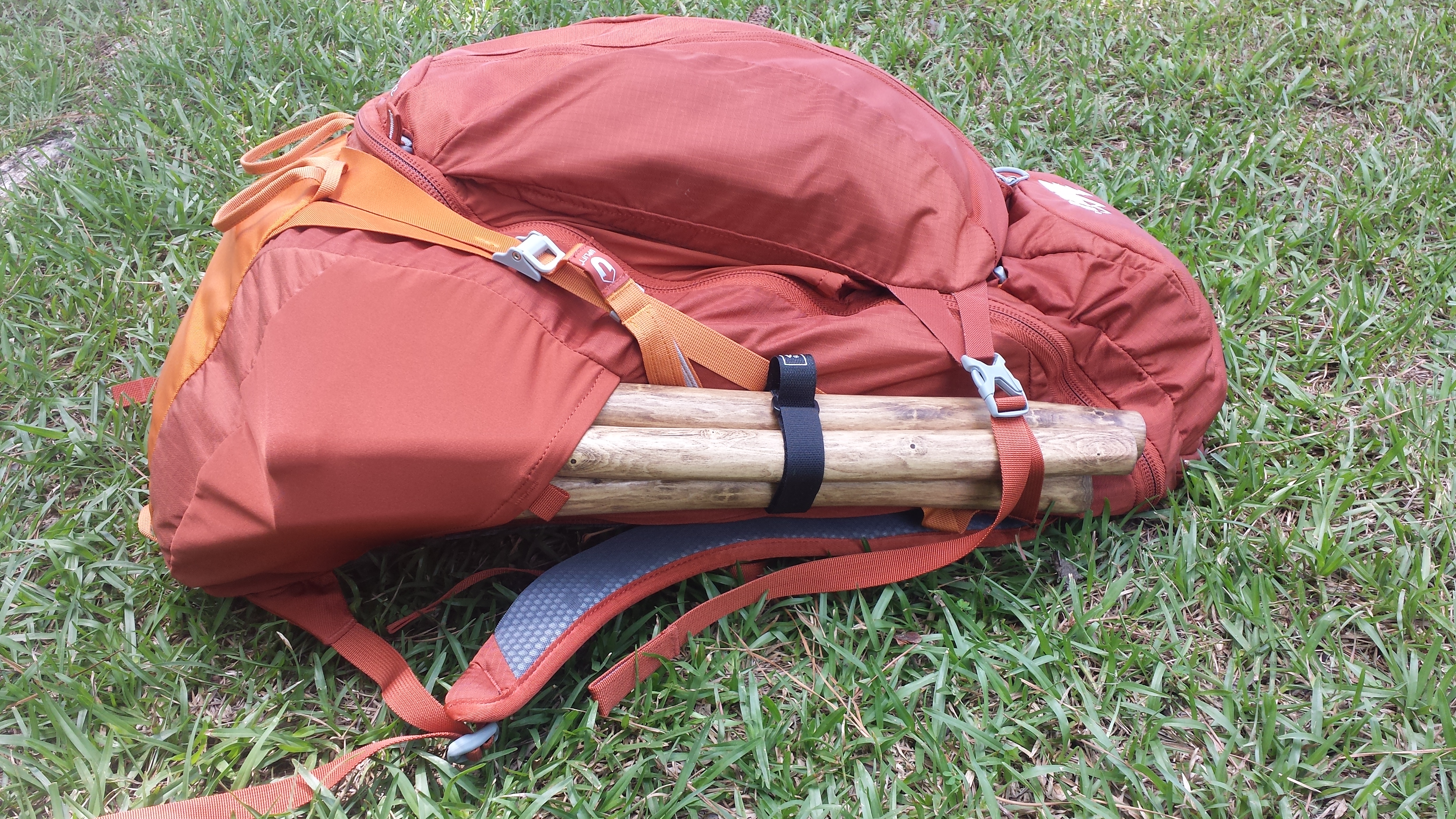 Compact Walking Stick : 4 Steps (with Pictures) - Instructables