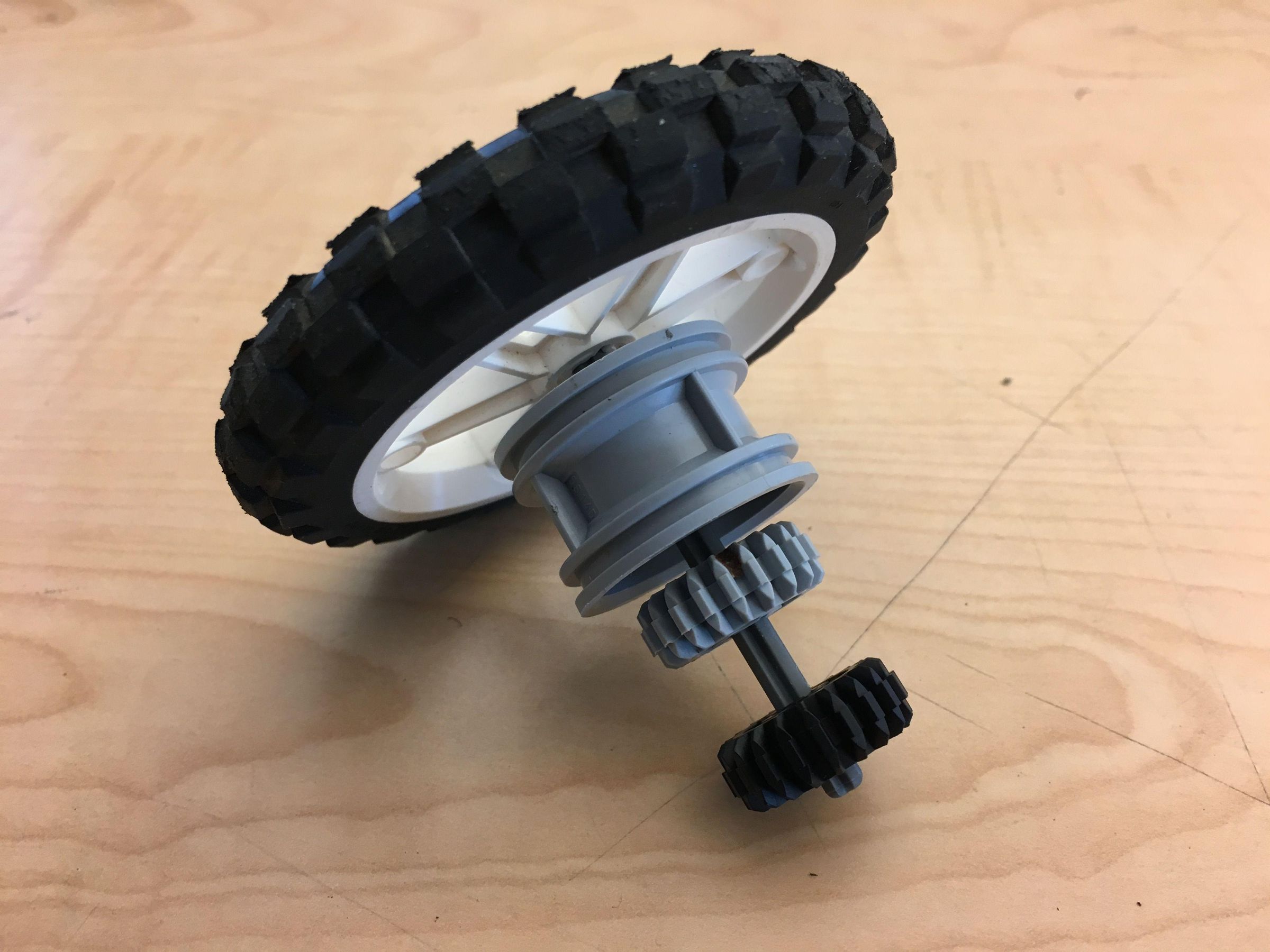 Lego BattleBot: the Dustpan! : 17 Steps (with Pictures) - Instructables