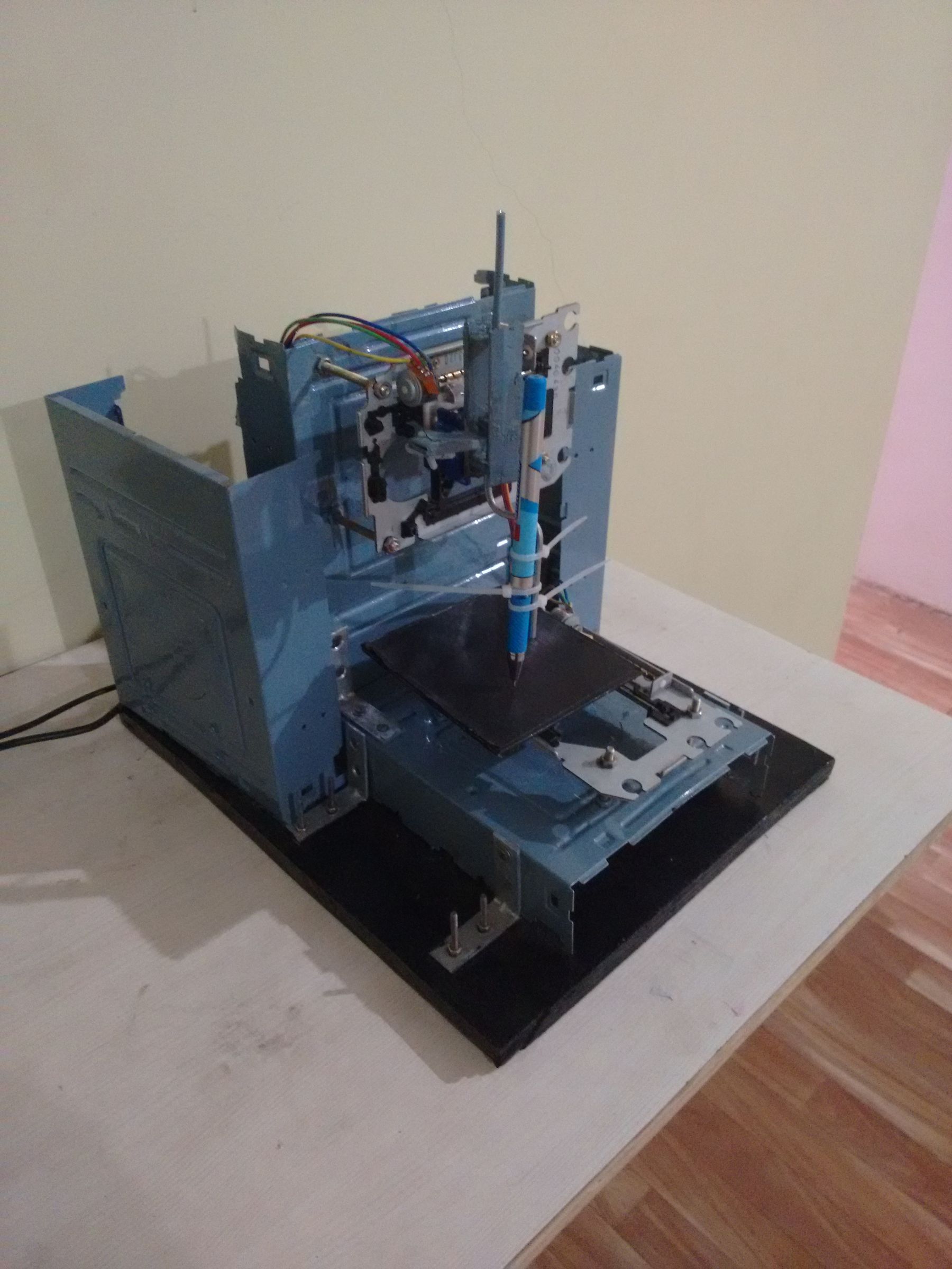 Arduino Based CNC Plotter From Old CD-ROM : 7 Steps - Instructables