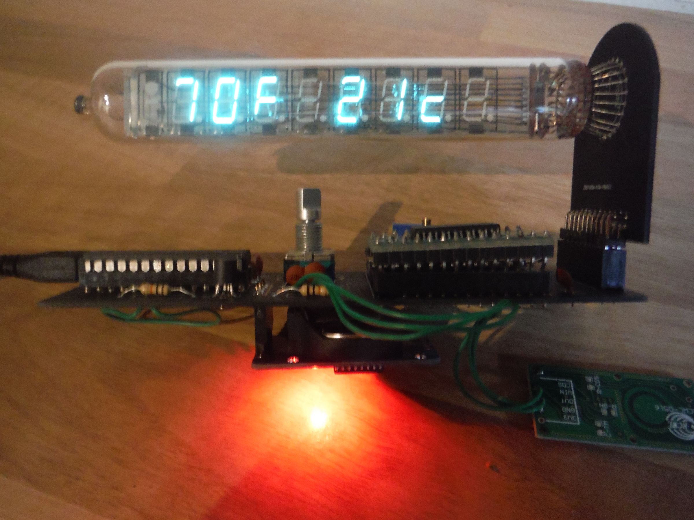 VFD Digital Clock With Low Component Count. : 11 Steps - Instructables