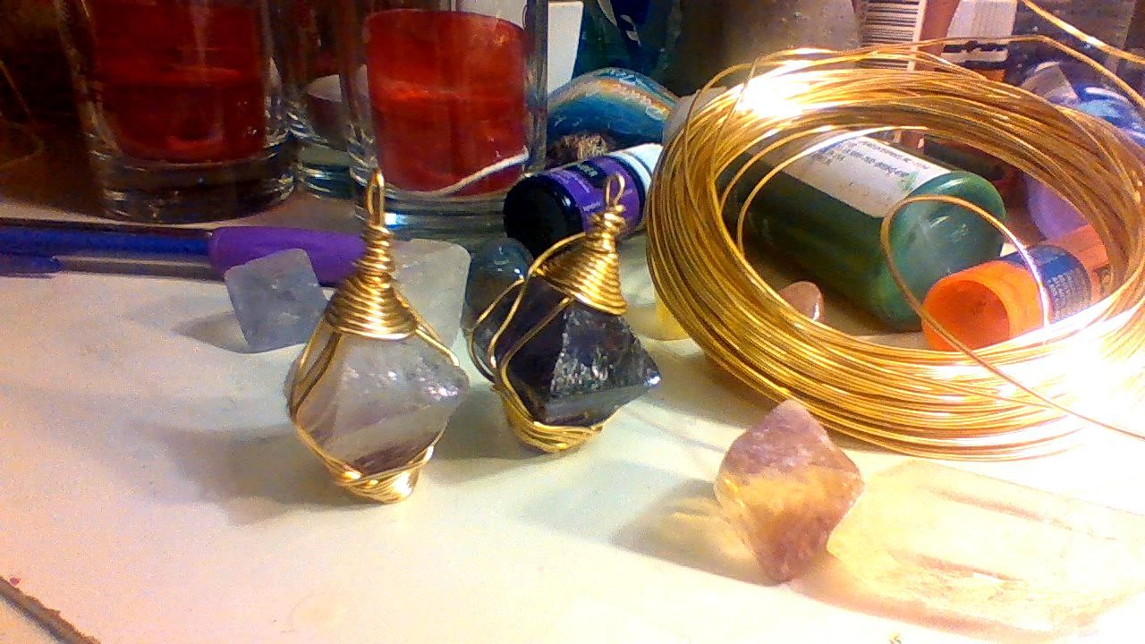 Wire Wrapped Stone Pendants : 11 Steps (with Pictures) - Instructables