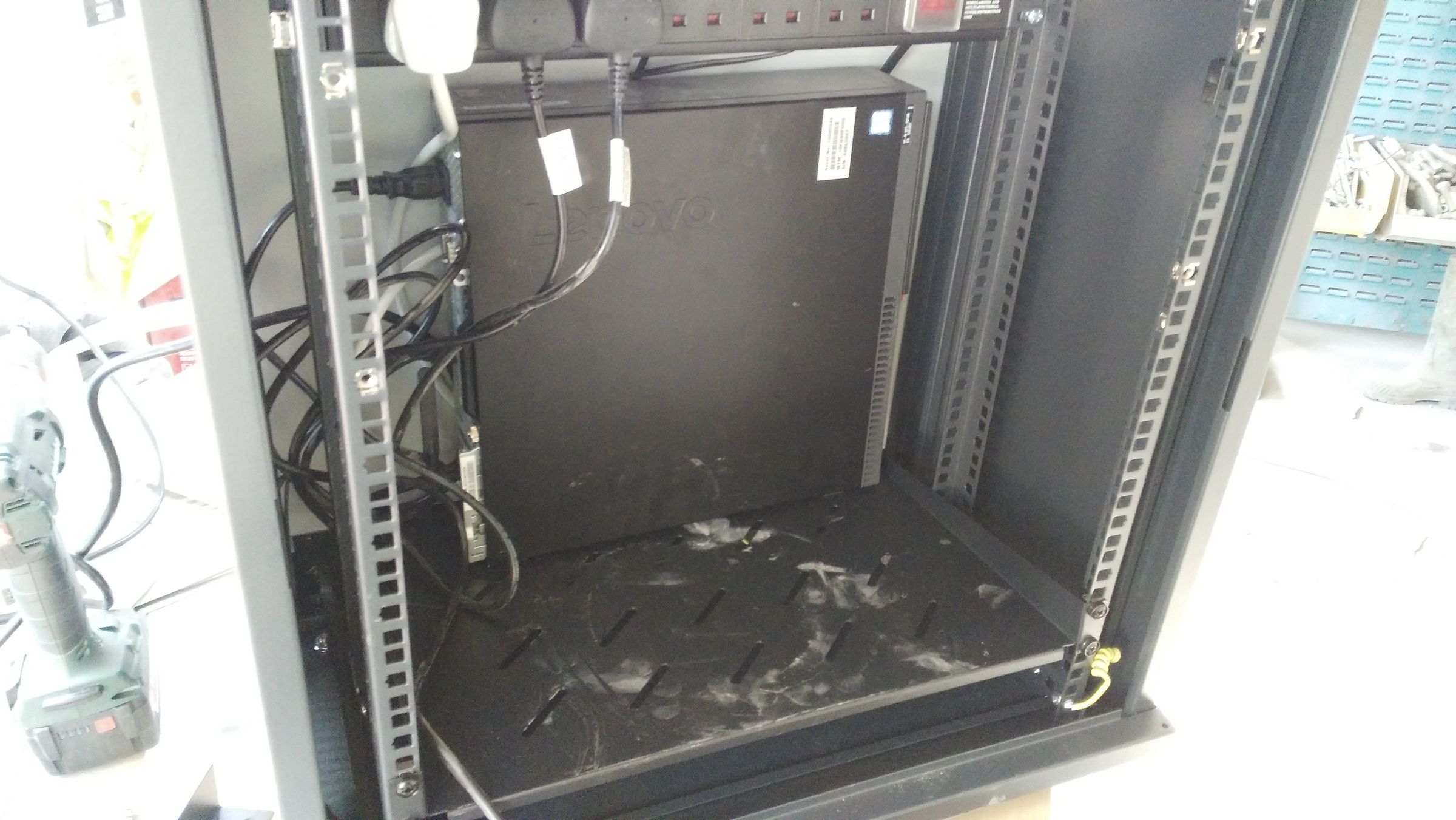 Dust-proof Enclosure for PC : 4 Steps (with Pictures) - Instructables