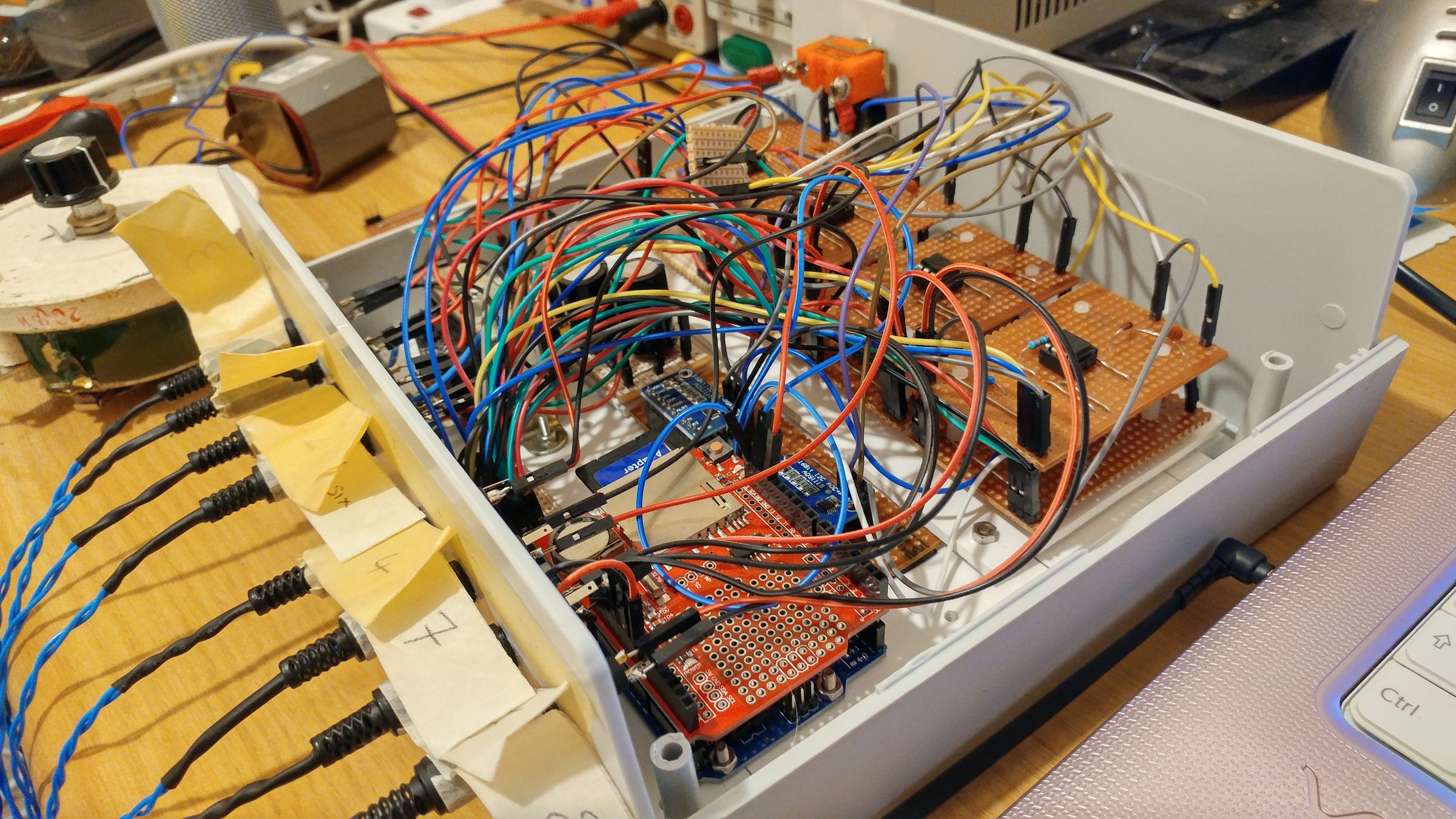 AC Current Monitoring Data Logger : 9 Steps (with Pictures) - Instructables