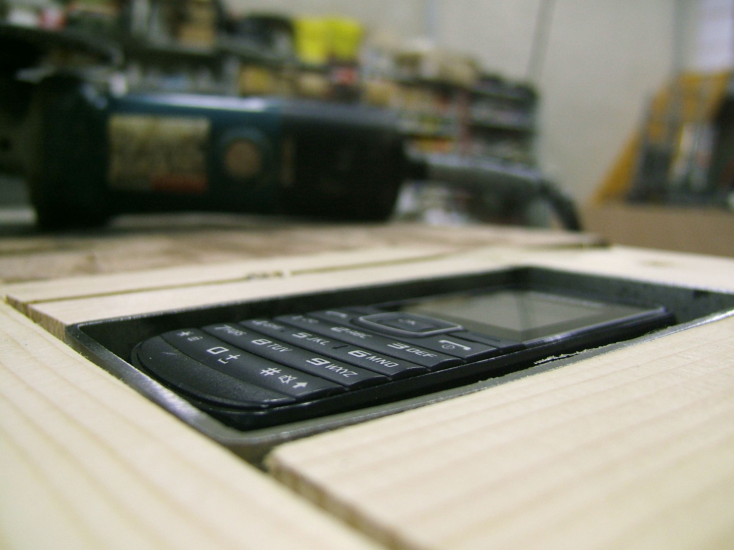 PANZERHANDY - the Armoured Cell Phone : 16 Steps (with Pictures ...