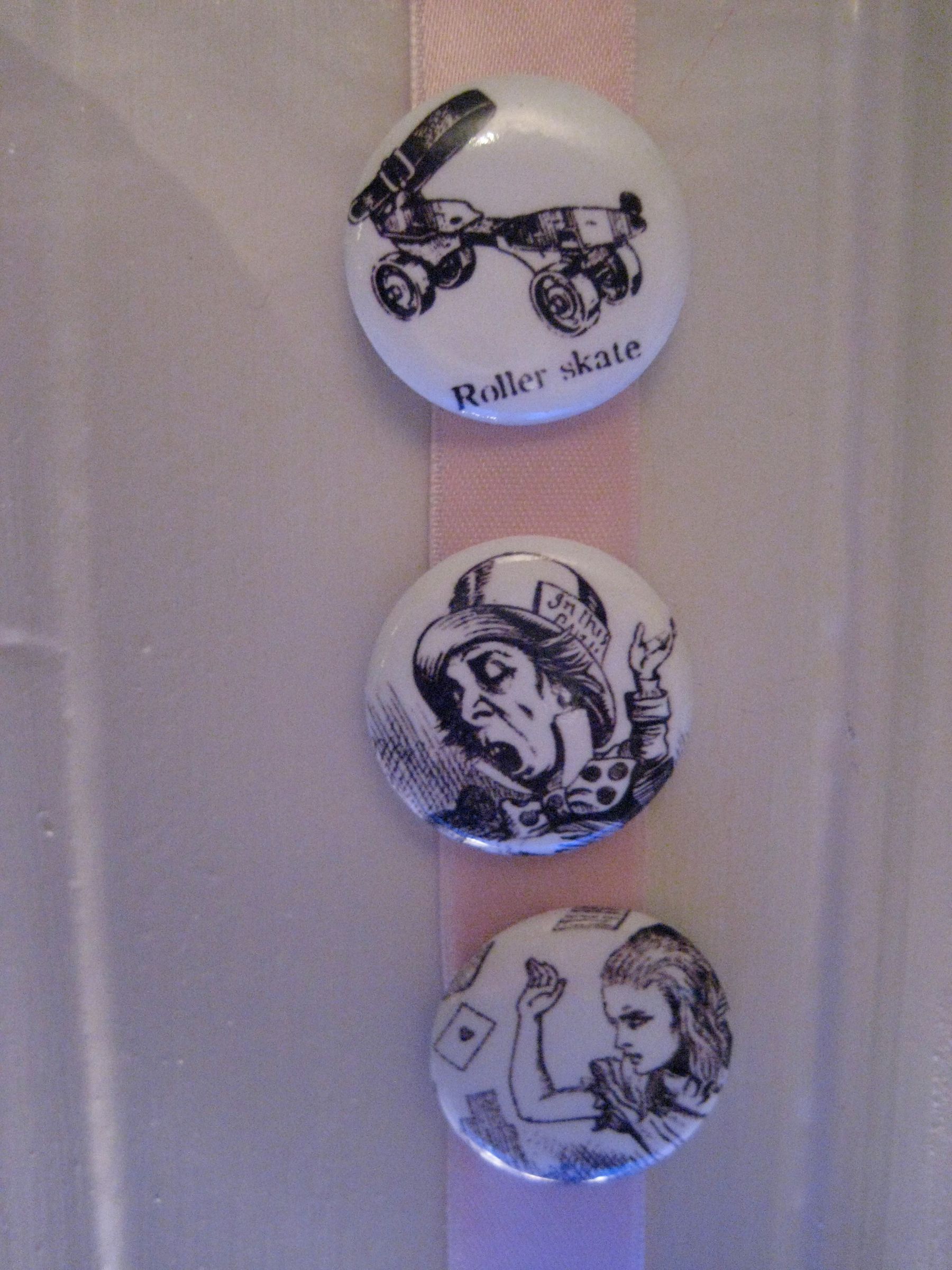 Easy to Make Lapel Pin and Button Display : 3 Steps - Instructables
