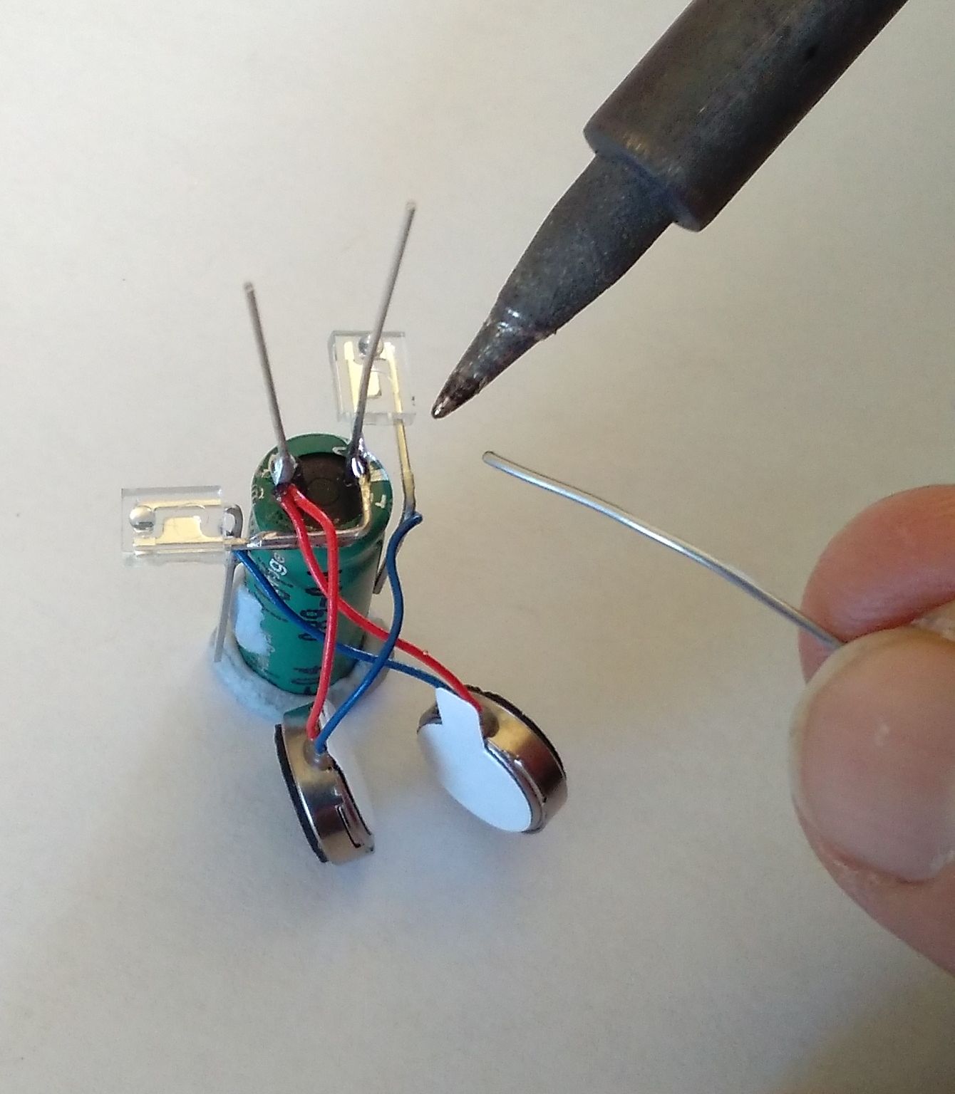Light Sensing Bristlebot : 10 Steps (with Pictures) - Instructables