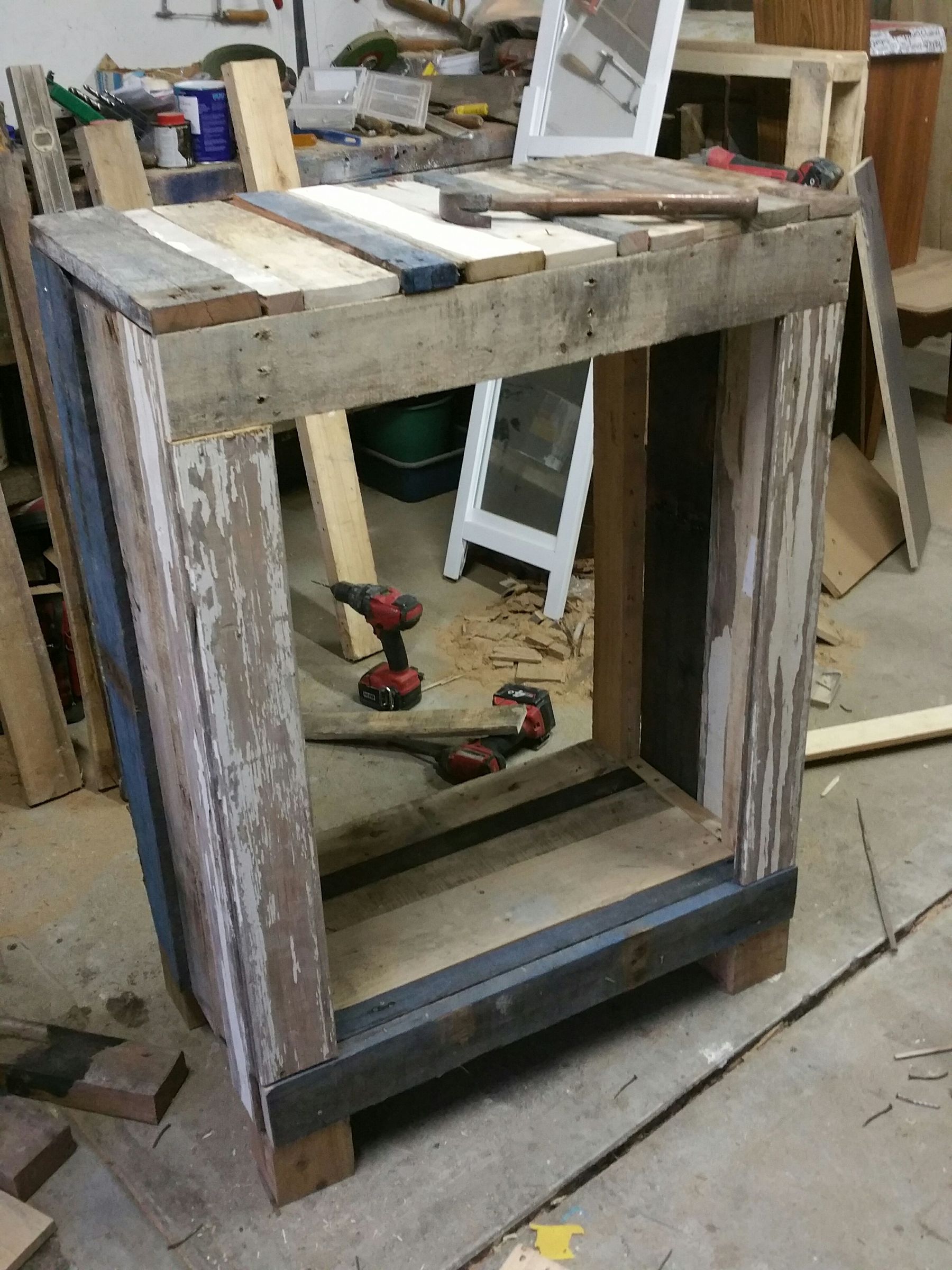 Pallet Cabnet With Shelf : 4 Steps (with Pictures) - Instructables