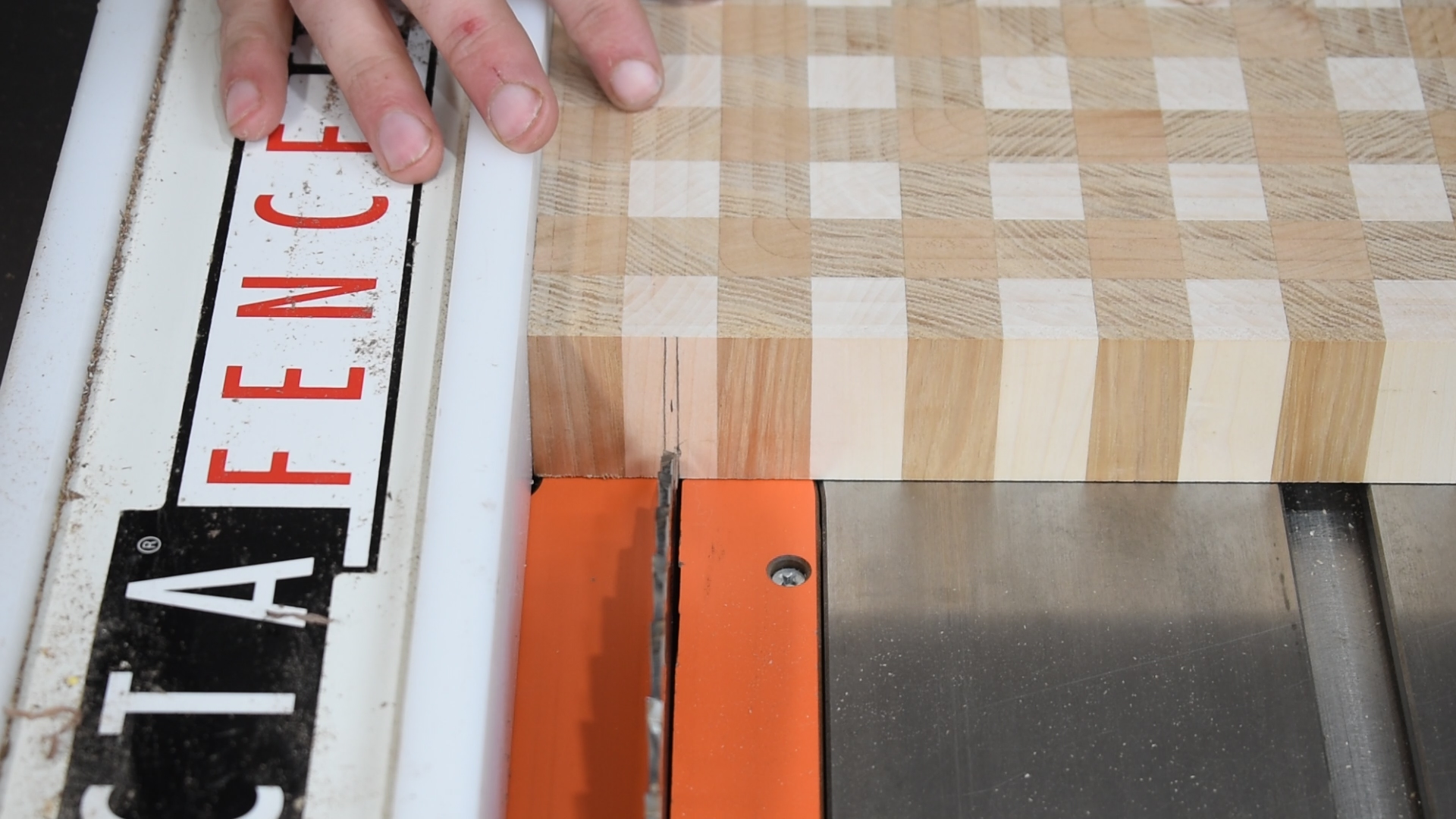 Make a Plaid Cutting Board : 9 Steps (with Pictures) - Instructables