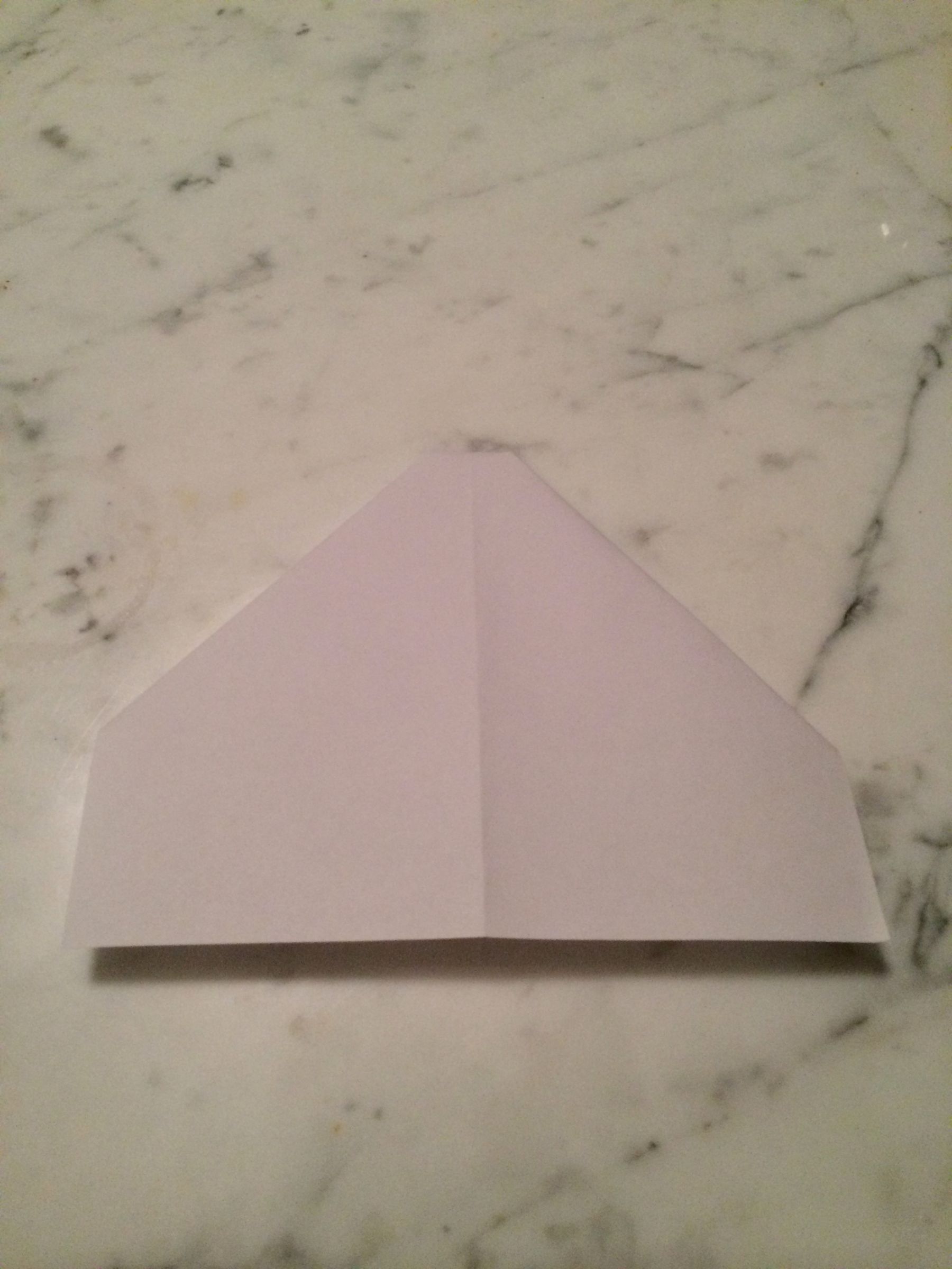 How to Make the Perfect Paper Airplane : 8 Steps - Instructables