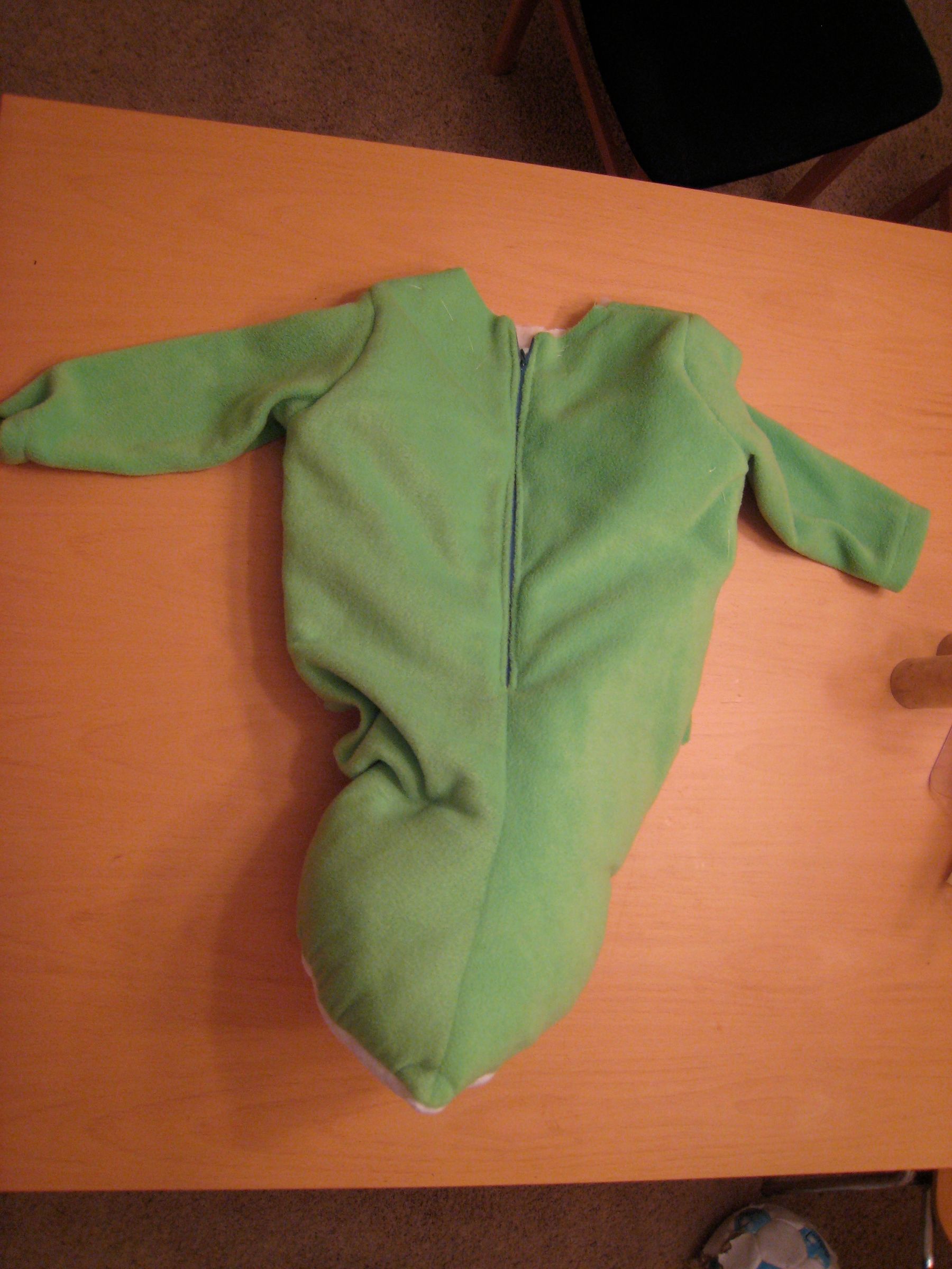 Yoshi Mascot and Baby Mario Costumes for Toddlers : 21 Steps (with ...