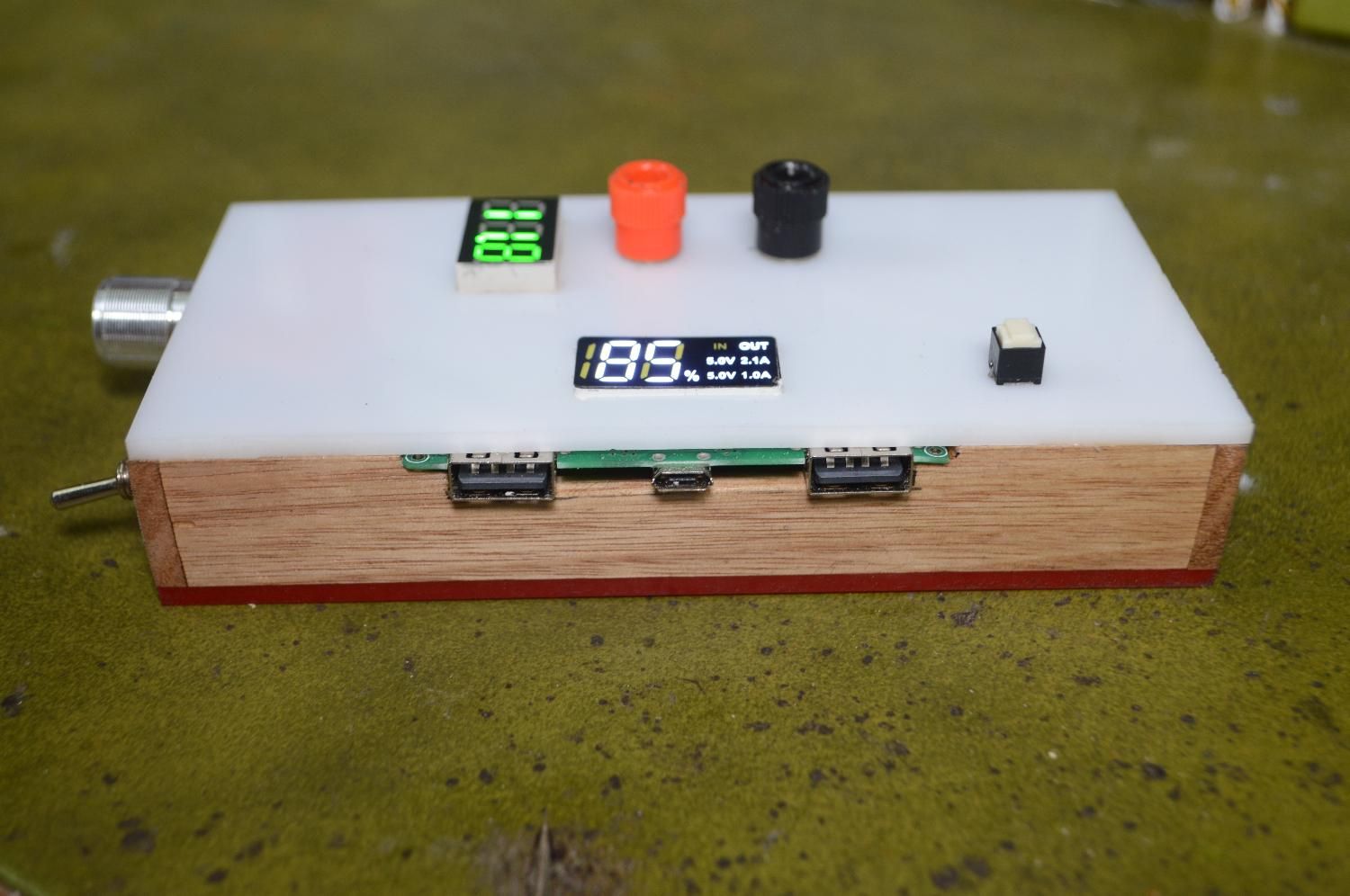 Re-purpose Broken Power Banks : 8 Steps (with Pictures) - Instructables