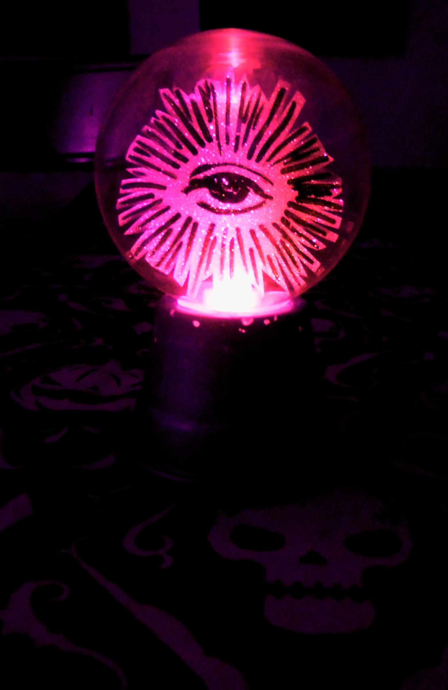 Color Changing All Seeing Eye Crystal Ball : 6 Steps (with Pictures ...