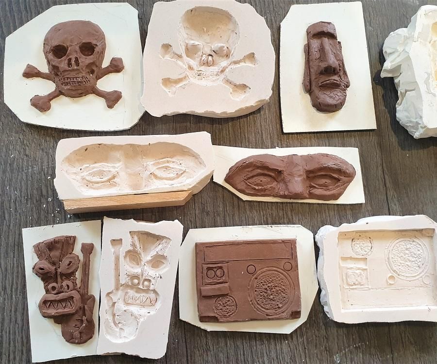 Modelling, Moulding and Applying Clay Sprigs to a Fabbo Cocktail Bowl ...