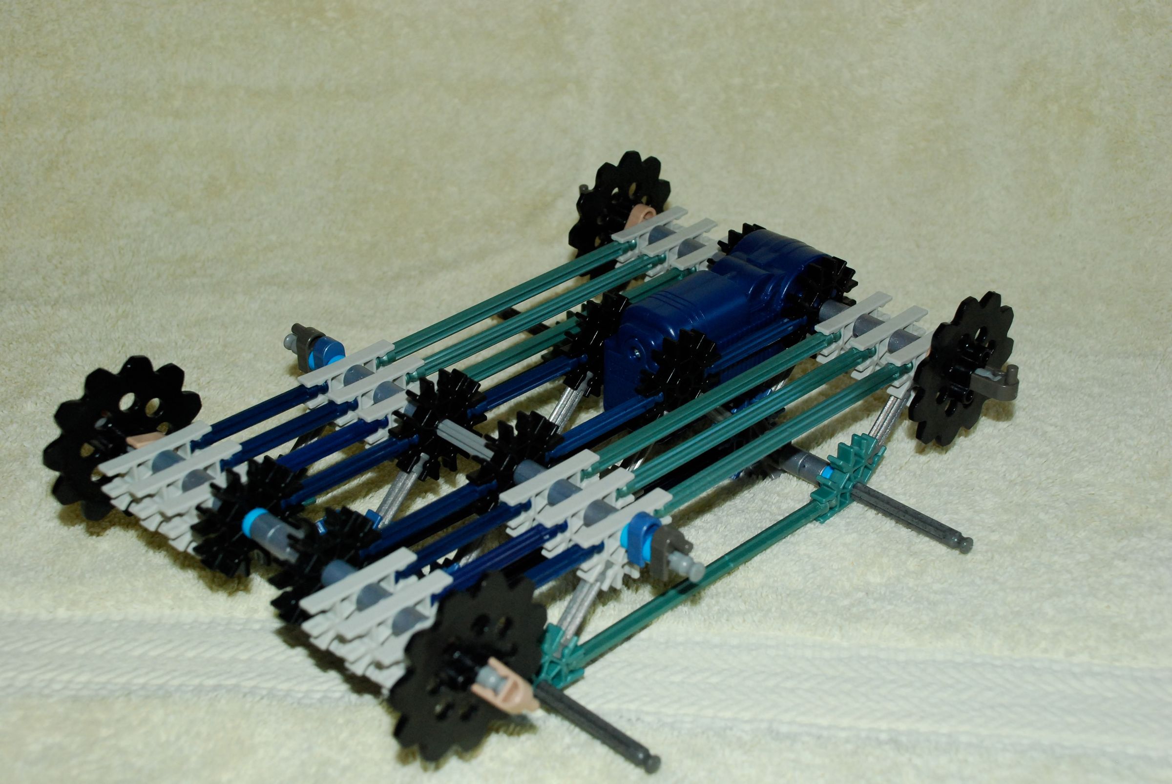 How to Build a K'nex Tank : 10 Steps - Instructables