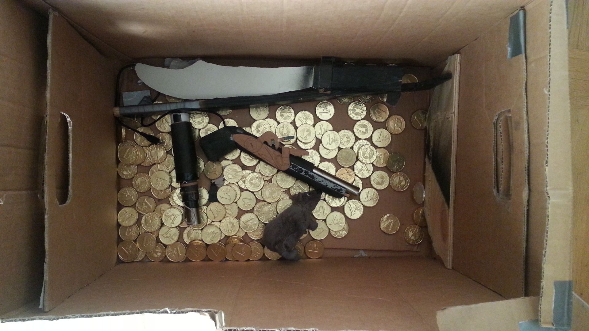 Make Yourself a Treasure Chest : 6 Steps - Instructables