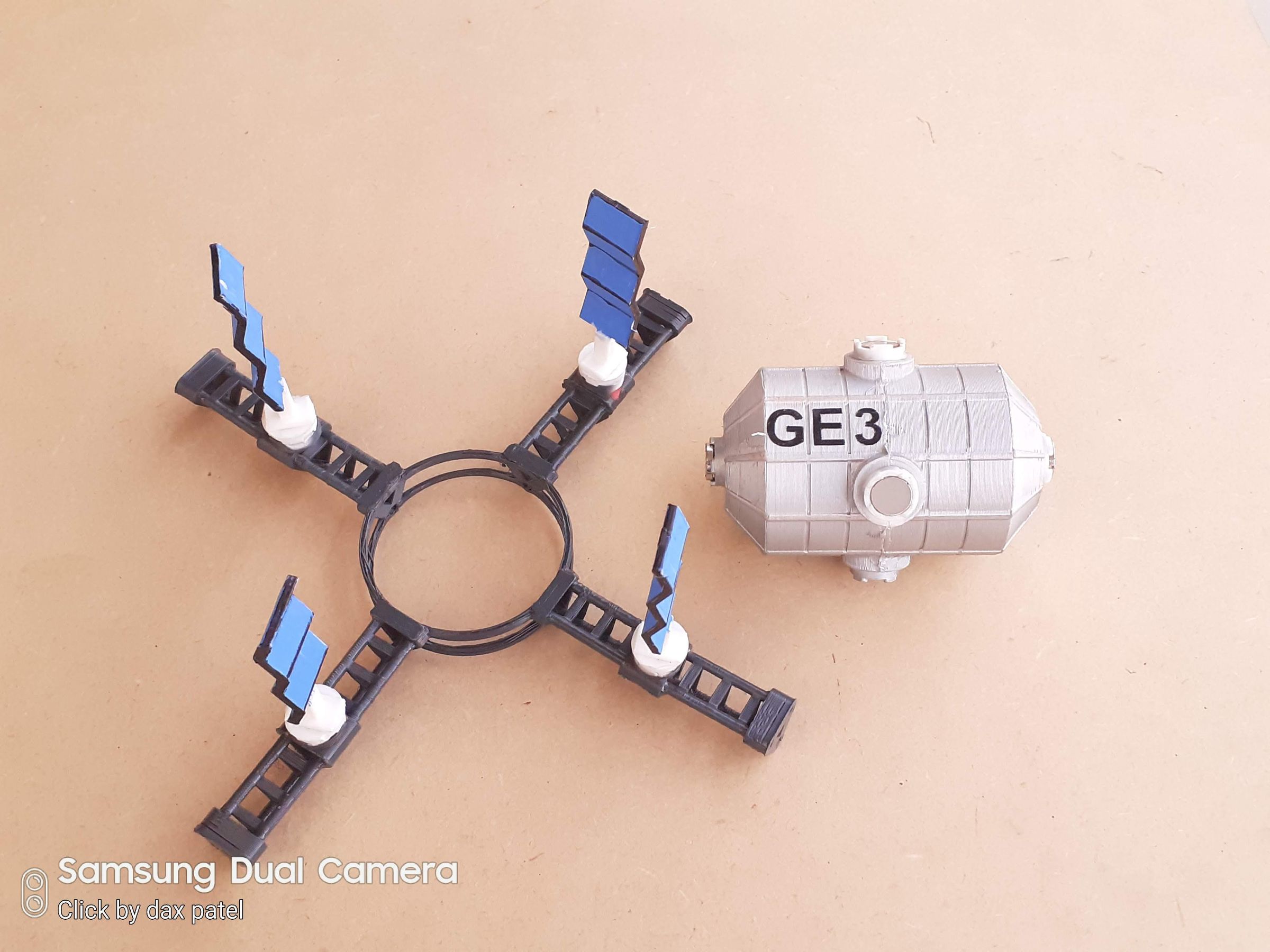 GALACTIC EXPLORER - Design & Make Your Own Spaceship Prototype : 24 ...