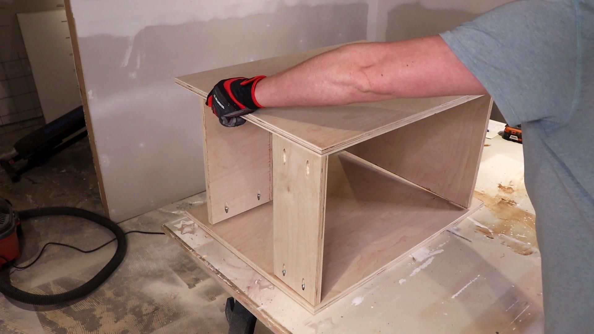 DIY Computer Desk | Cable Management, Storage, LED's : 13 Steps (with ...
