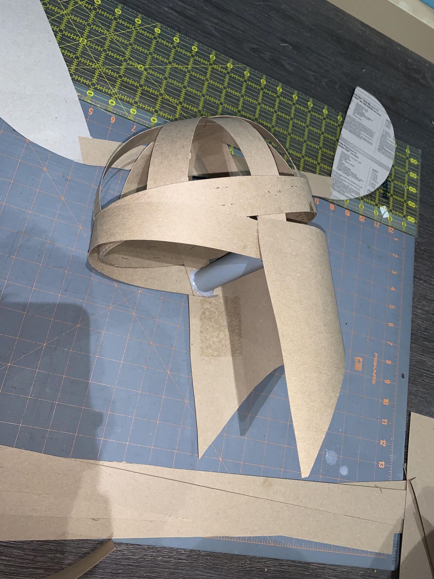 Venom Puppet Costume : 9 Steps (with Pictures) - Instructables