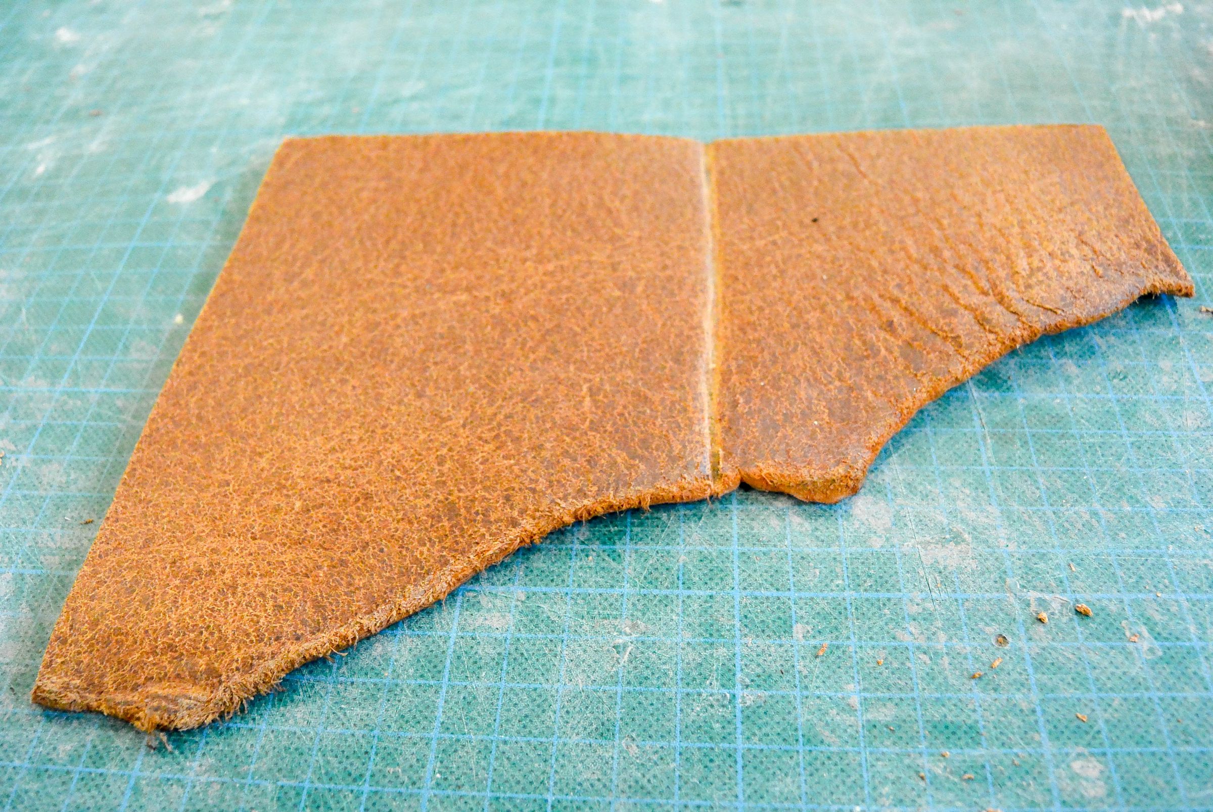 Leather Folding Techniques - Werkplaatsidc : 10 Steps (with Pictures ...