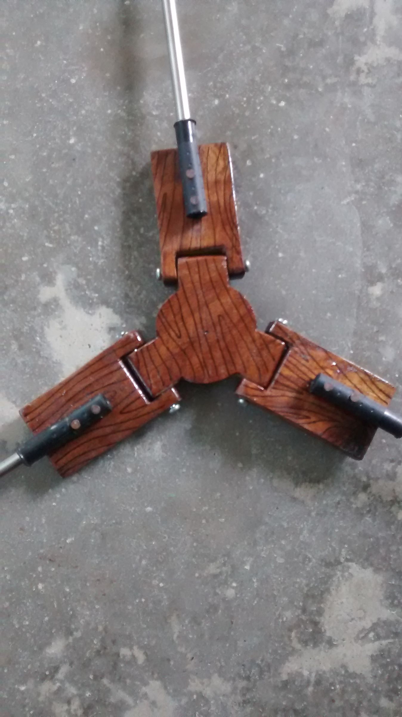 Home Made Tripod : 6 Steps (with Pictures) - Instructables