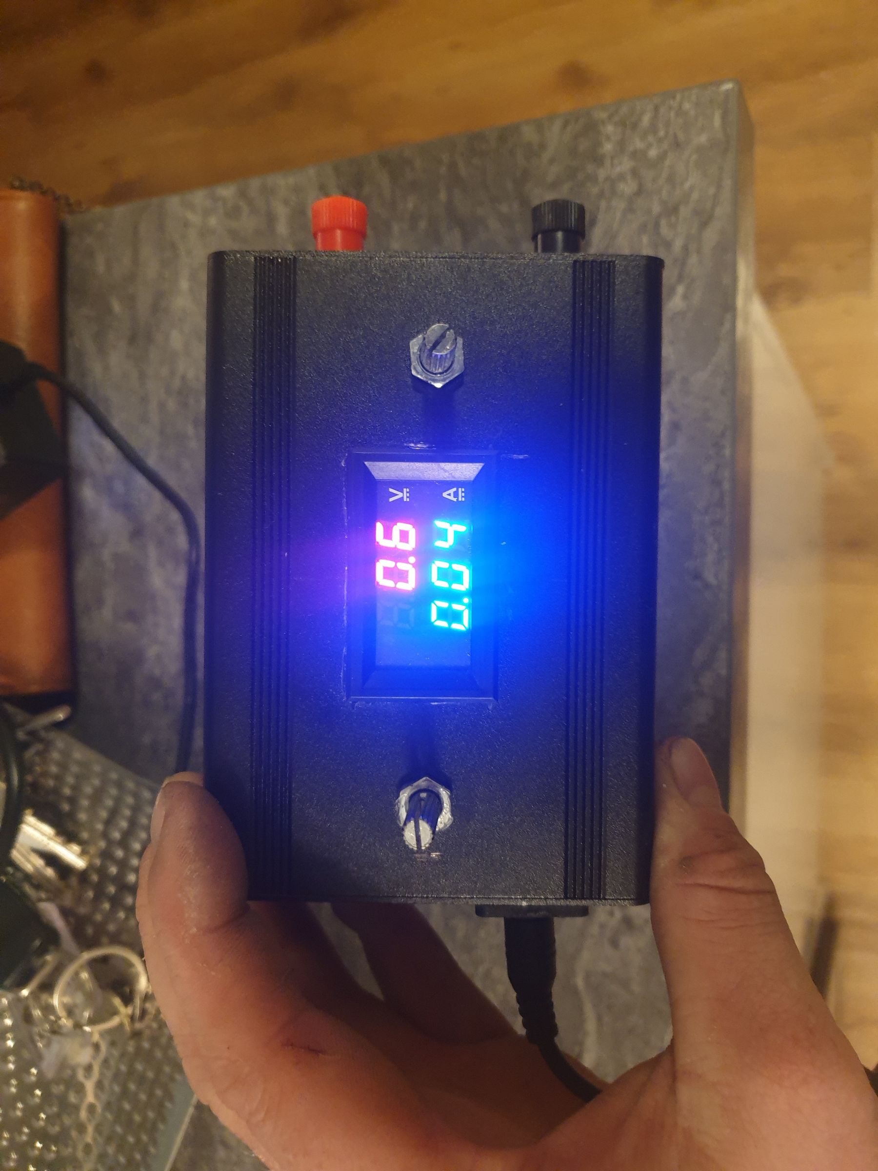 DIY Variable Power Supply With Adjustable Voltage and Current : 14 ...